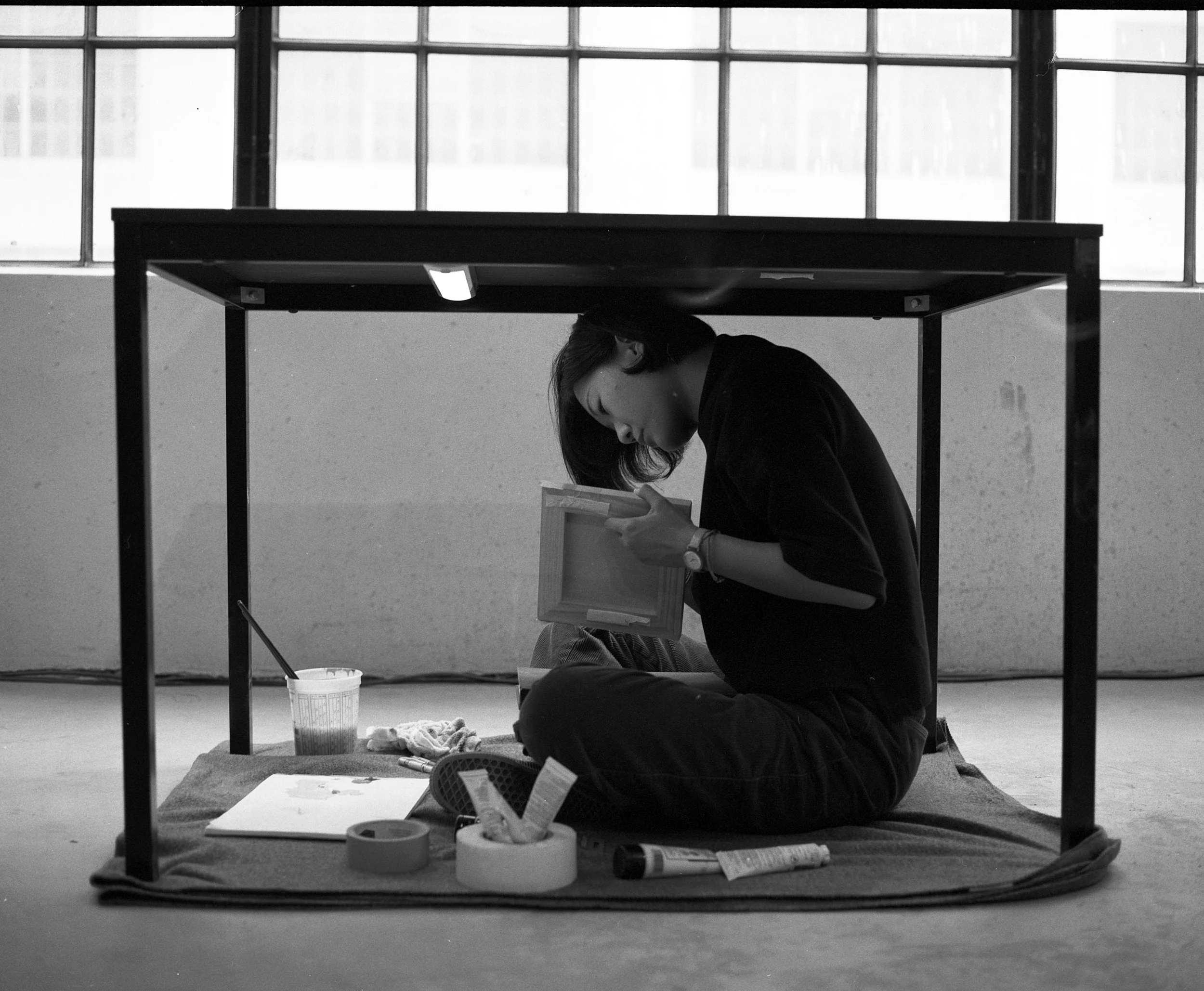 Under The Table Looksorn under-the-table-looksorn