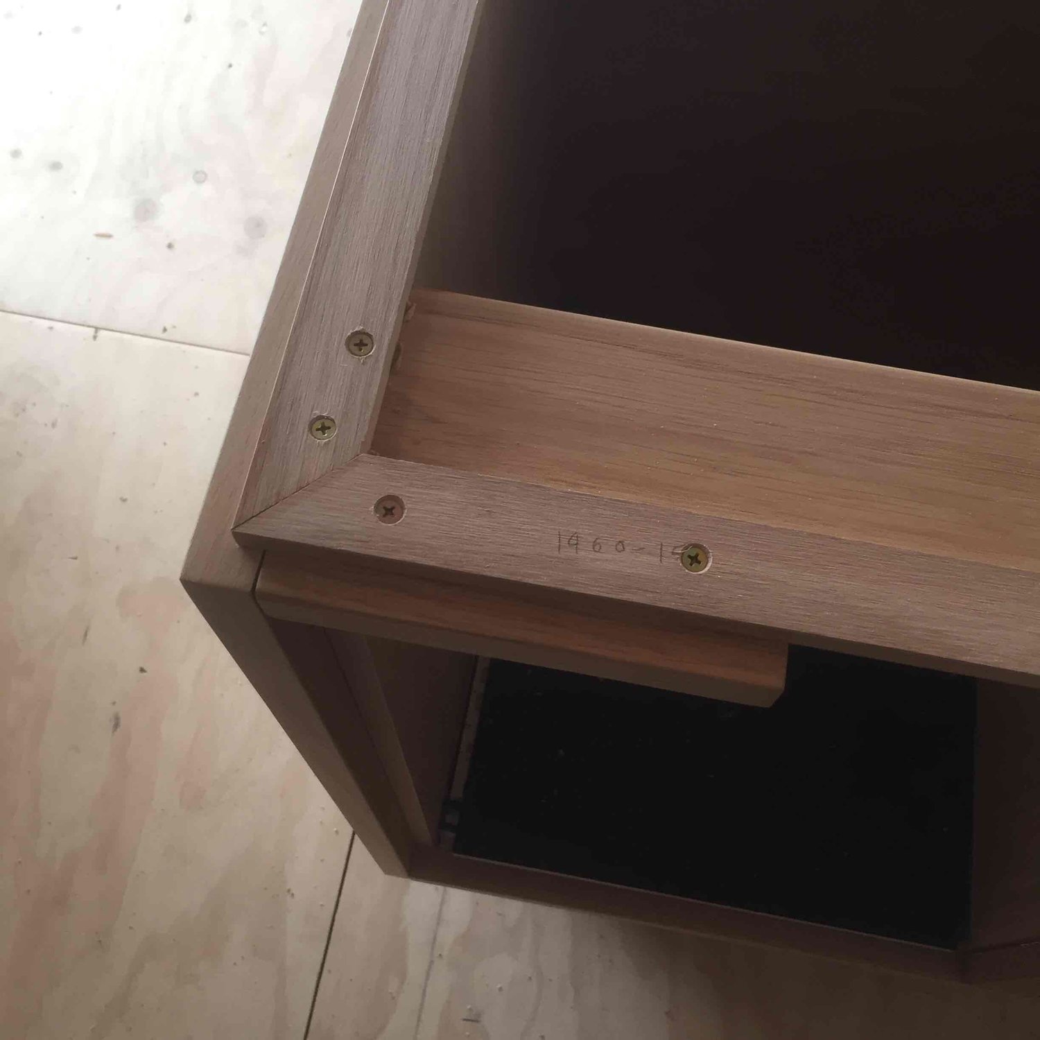 Corian Benchtop | 12mm detail — SCF Interiors