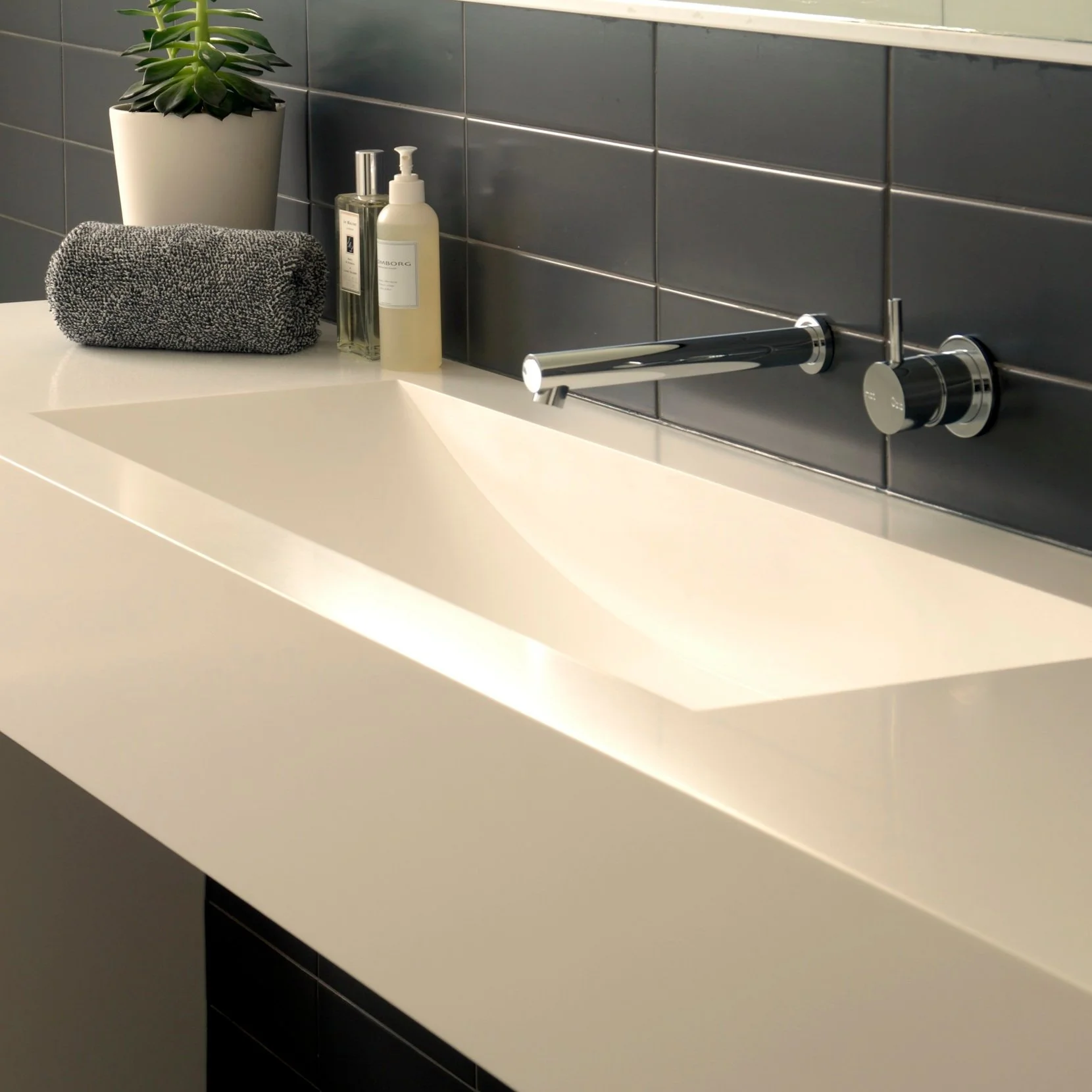 SCF Interiors | Residential Solid Surface Fabrication