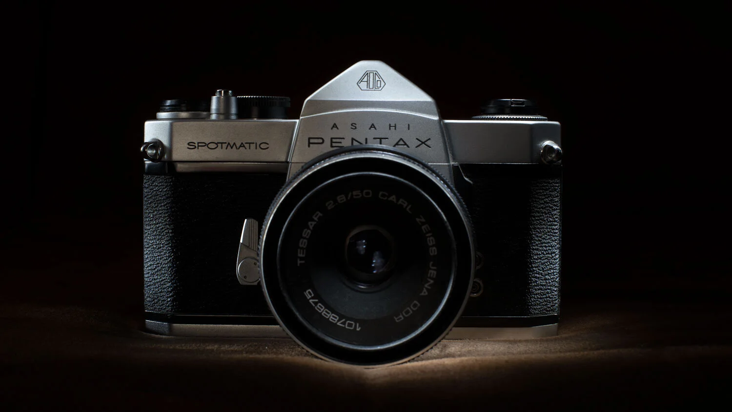 Fstoppers Product Photography : Presented by lee morris, intro to ...