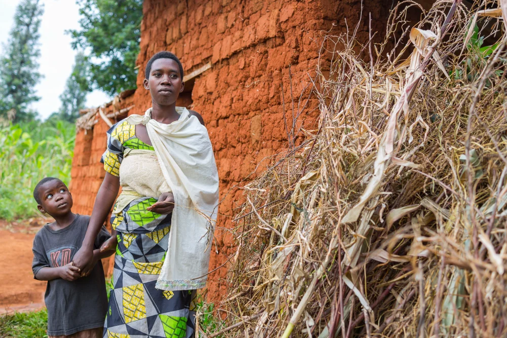 HAB•I•TA•TION — About The Process: Basket Weaving in Rwanda