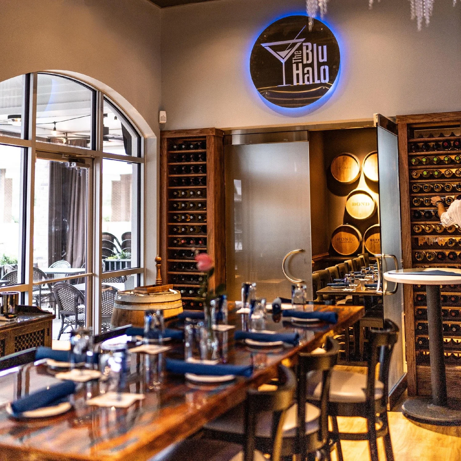 Steakhouse and martini bar The Blu Halo coming to north St. Pete