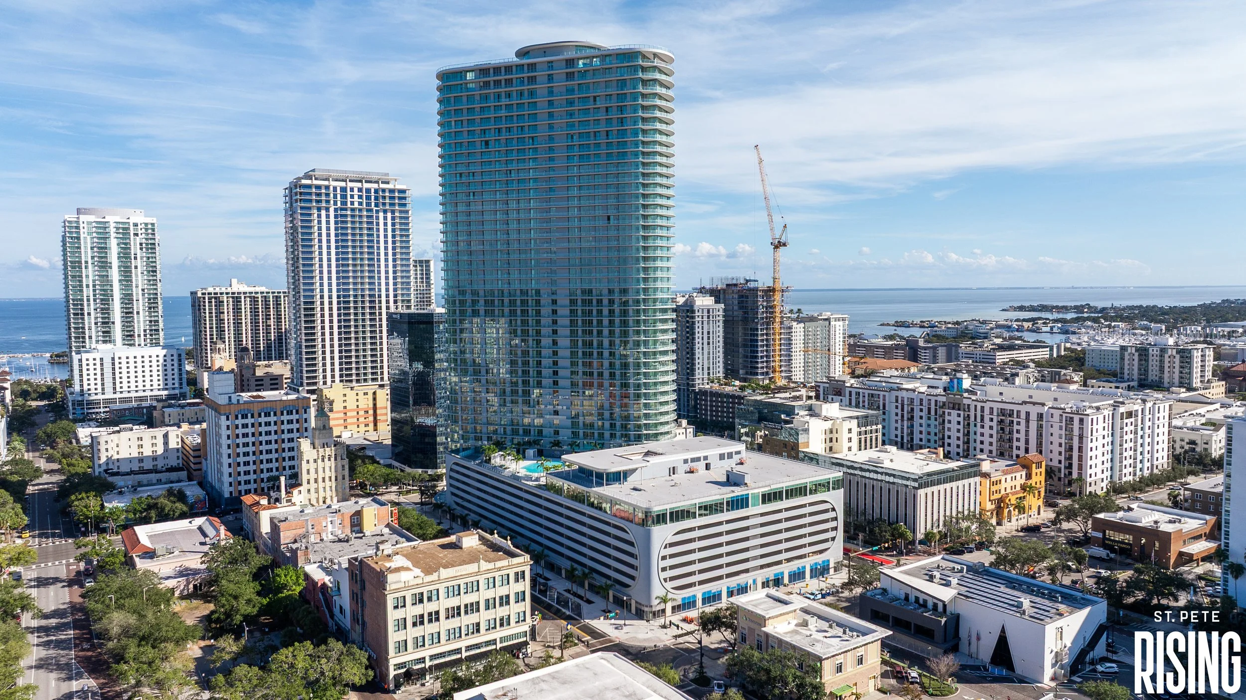 46-story luxury condo tower 400 Central set to begin move-ins this ...