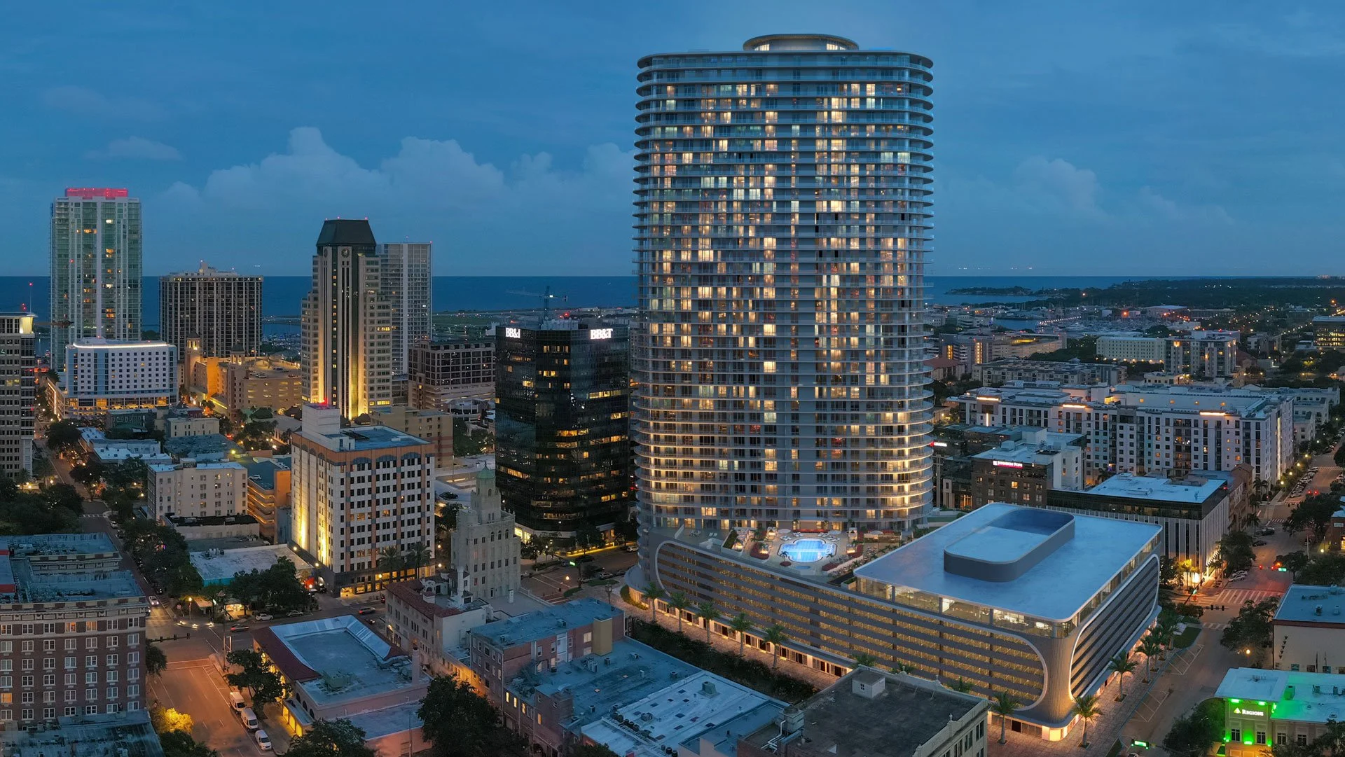 46-story 400 Central continues to rise, eclipses $250 million in condo ...