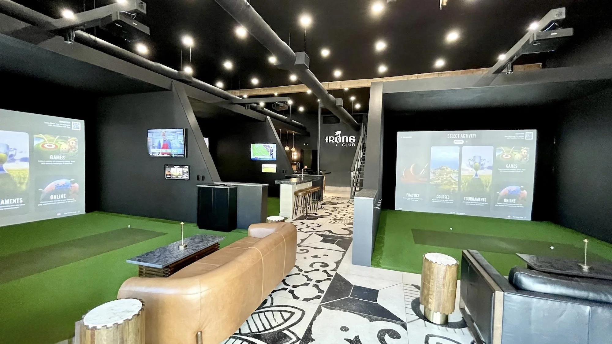 Indoor golf lounge The Irons Club swings into downtown St. Pete