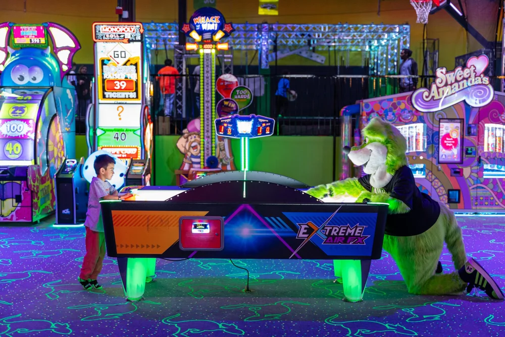 Indoor trampoline park and entertainment center is coming to ...