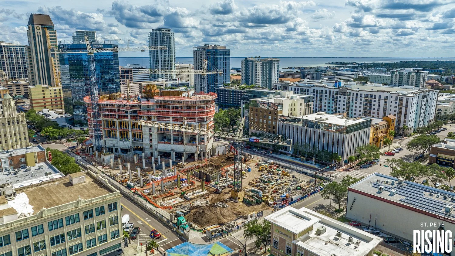 46-story 400 Central continues to rise, eclipses $250 million in condo ...