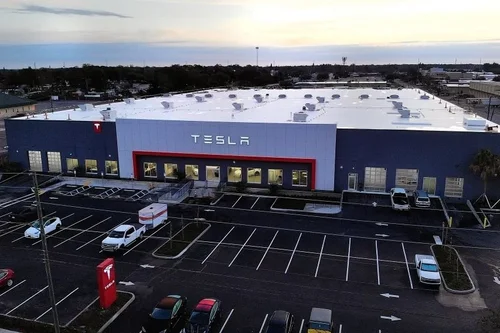 Tesla’s massive sales and service center is now open in Lealman