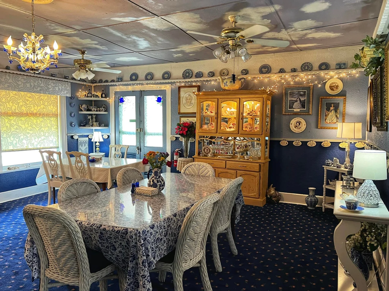 The Chattaway, St. Petersburg’s longest-running restaurant, will close ...