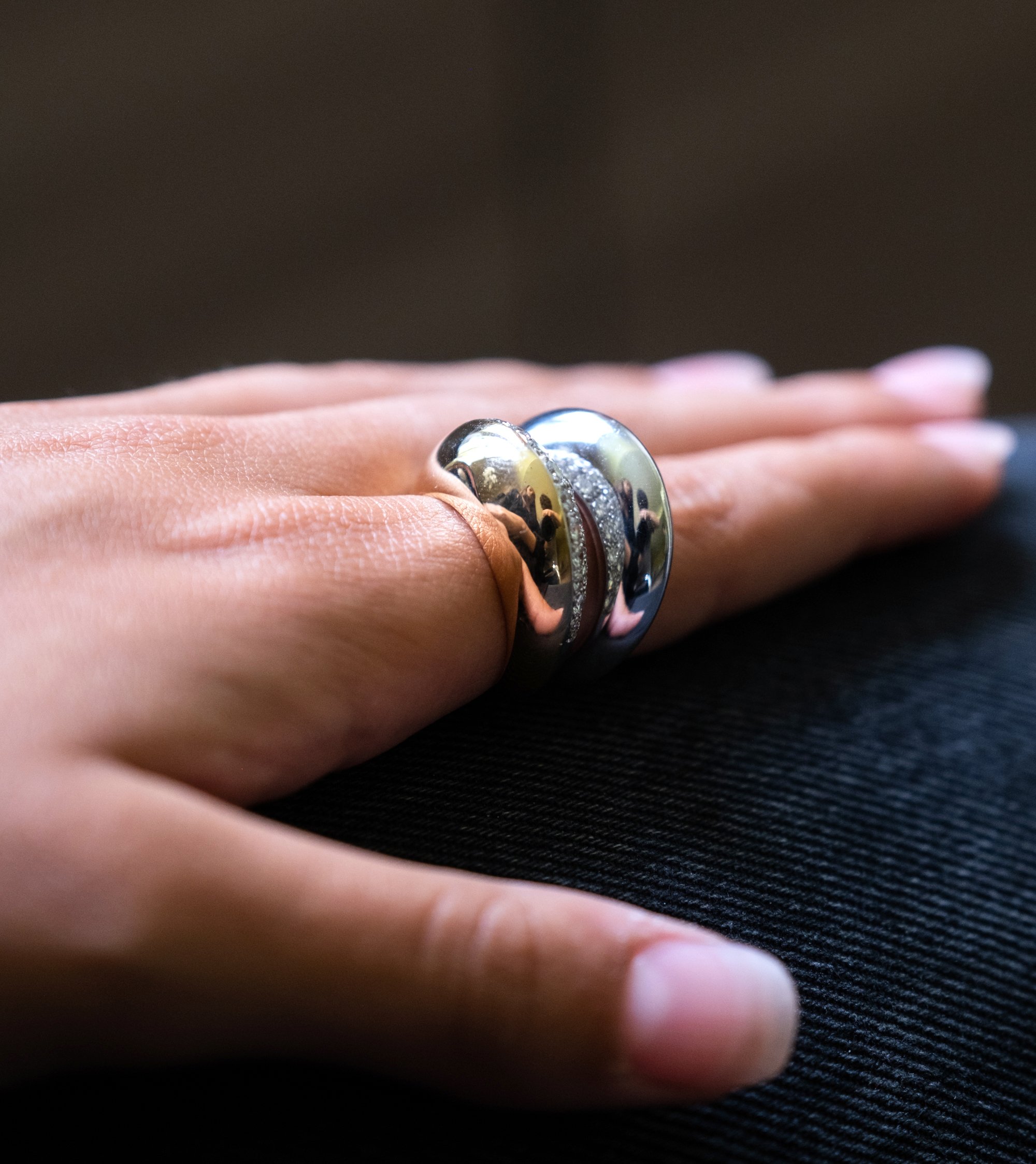 "La Pépite" Bague Art Déco de forme hexagonale en platine et diamants ...