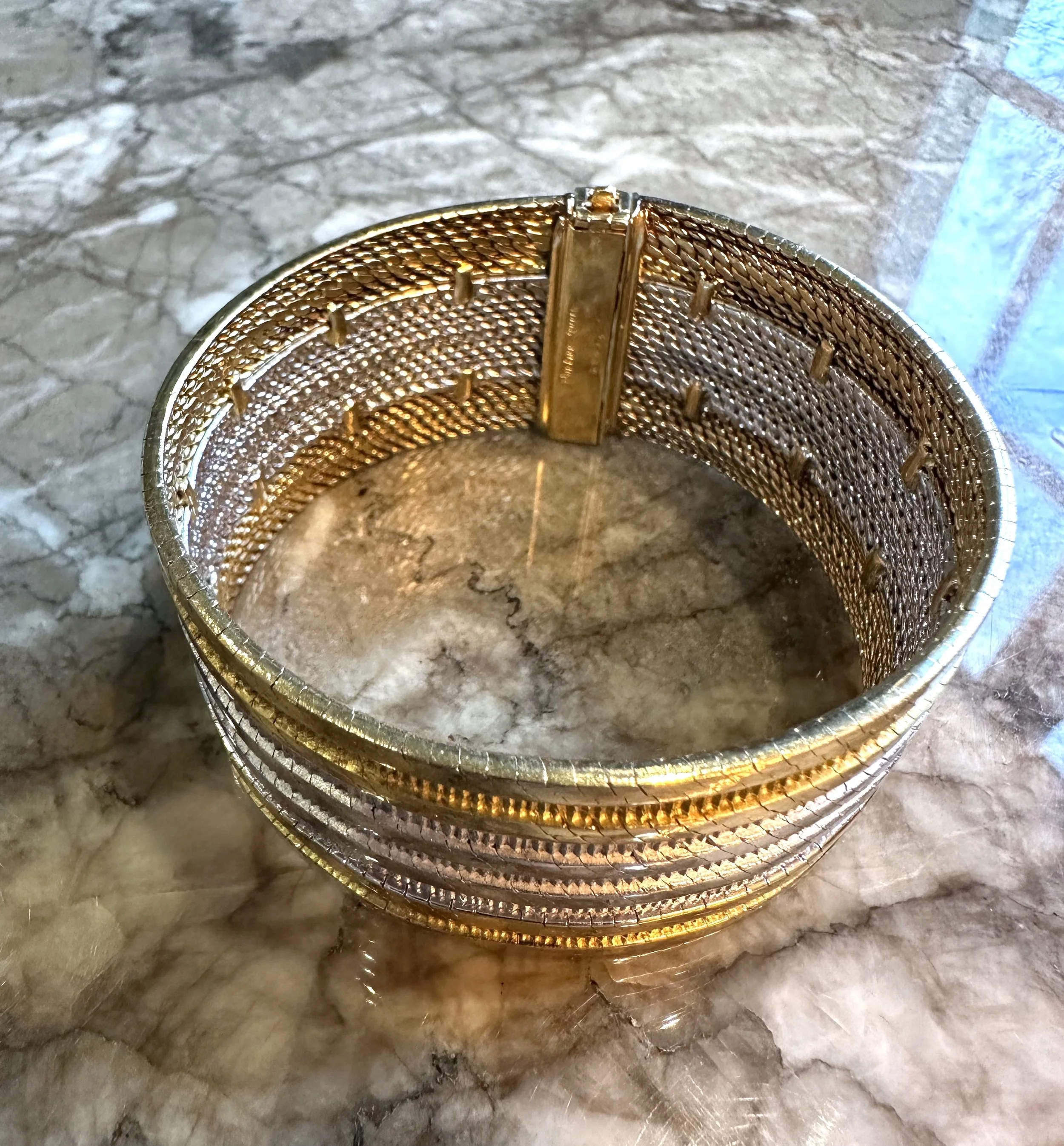 Cartier Paris, Magnifique et rare bracelet deux ors (poinçon d'atelier ...
