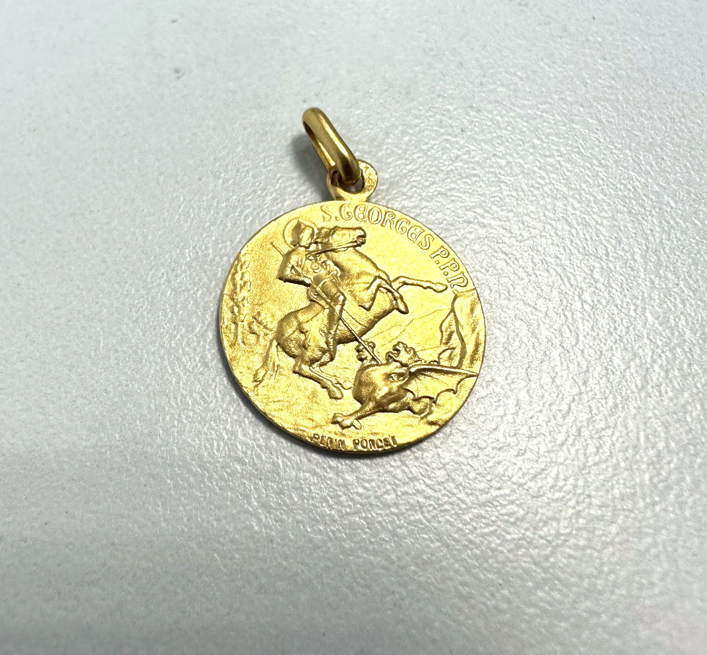 Medals - Antique Jewelry Paris : E-shop of luxury Antique & Vintage Jewelry