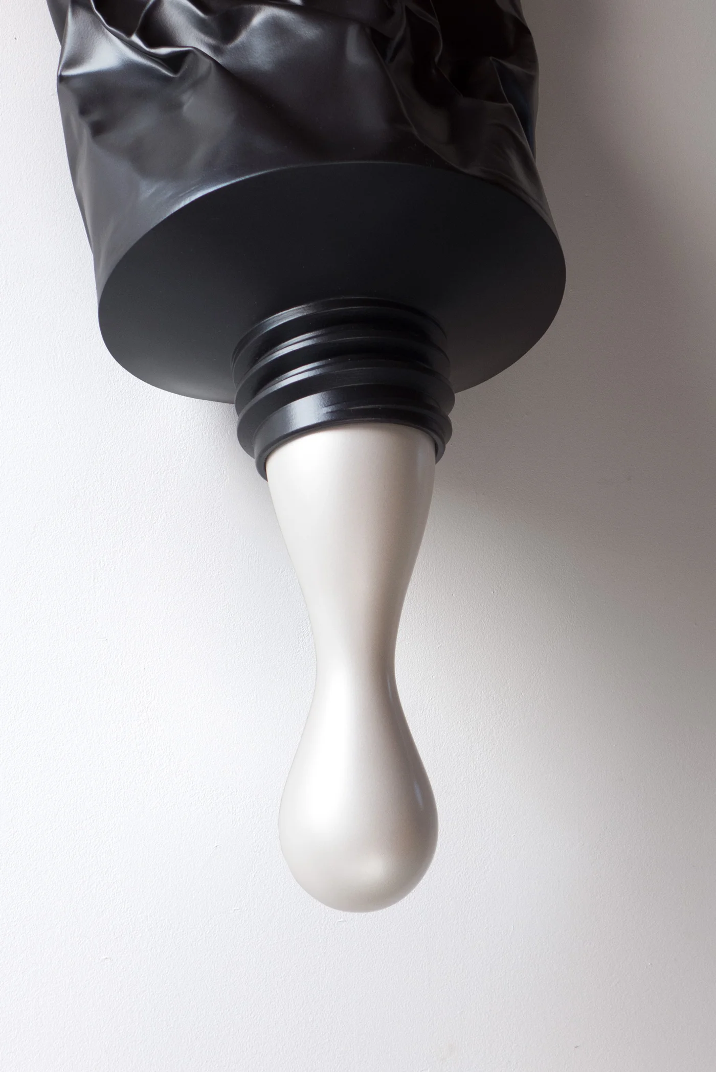 MILES JAFFE — Untitled (pearl)