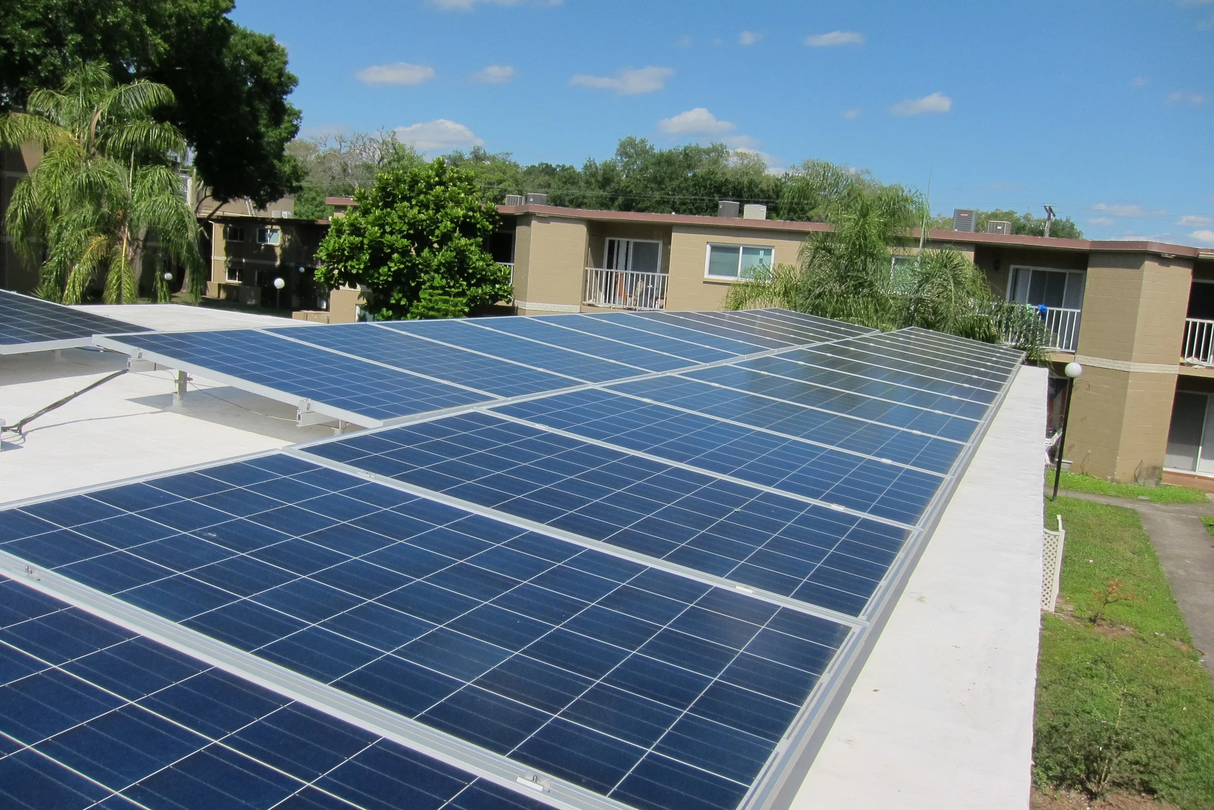 Apartment Complex Powered by Solar. - Solar Contractors in Tampa ...