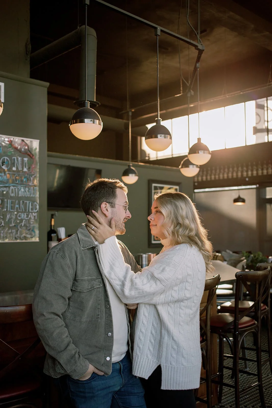 Shannon + Kyle — Romantic Cozy Stroll around Fountain Square ...