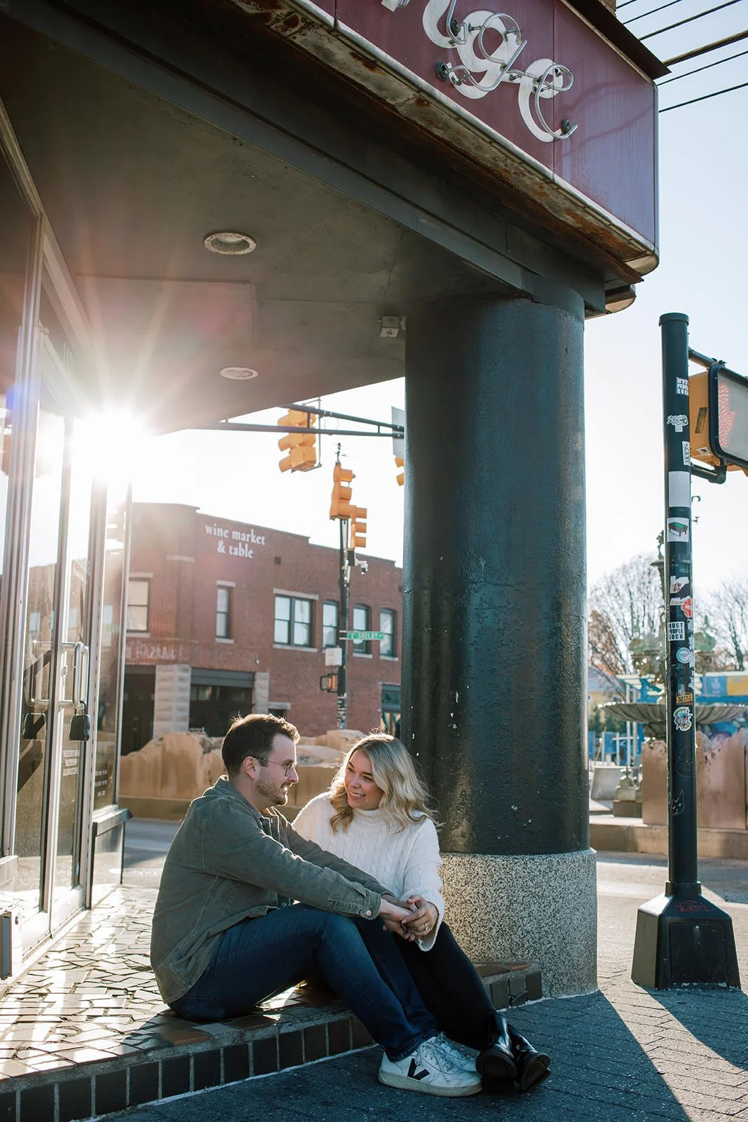 Shannon + Kyle — Romantic Cozy Stroll around Fountain Square ...