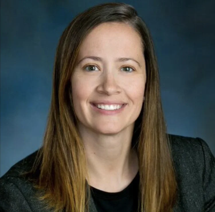 Elissa Roberts