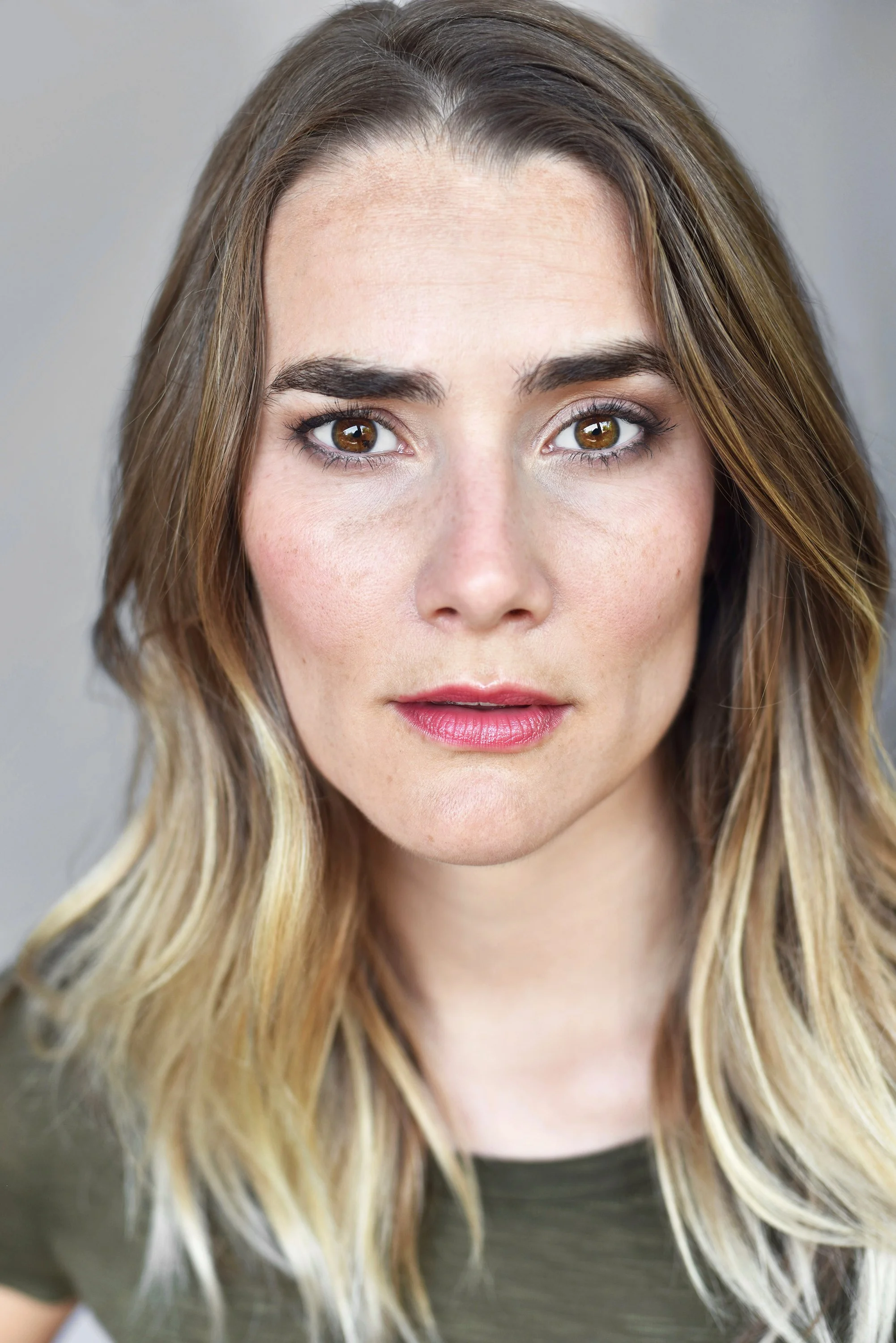 NYC Headshot Photographer | Ari Scott Photography