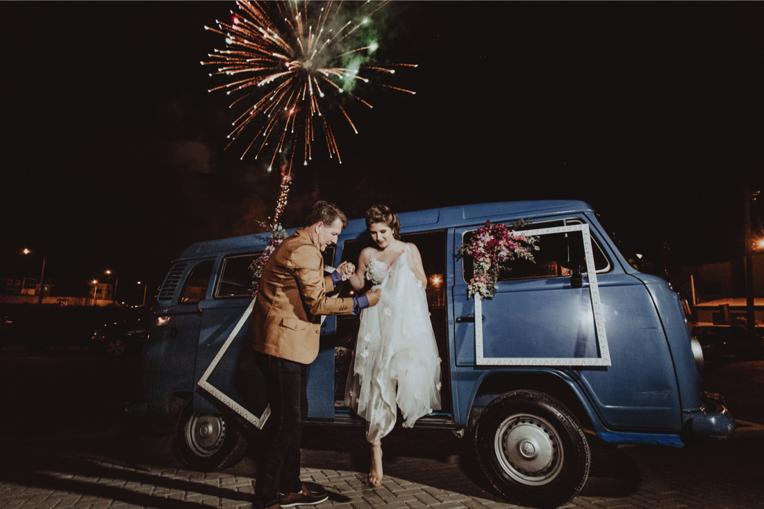 8 Wedding Send Off Ideas - Avonné Photography