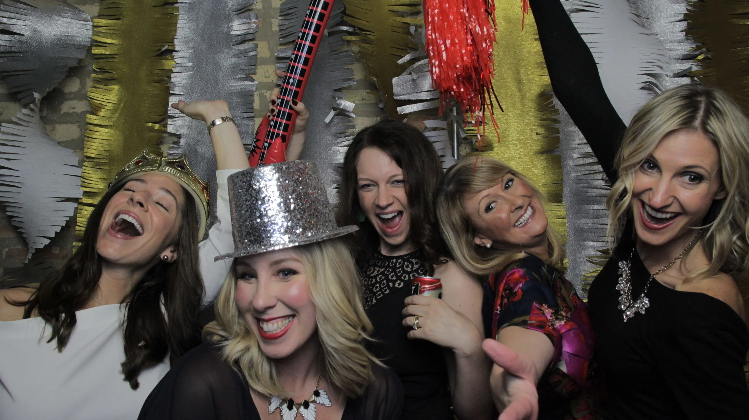 Slo Moe Booth - 360 Slow Motion Video Booth & Photo Booth Rental Chicago