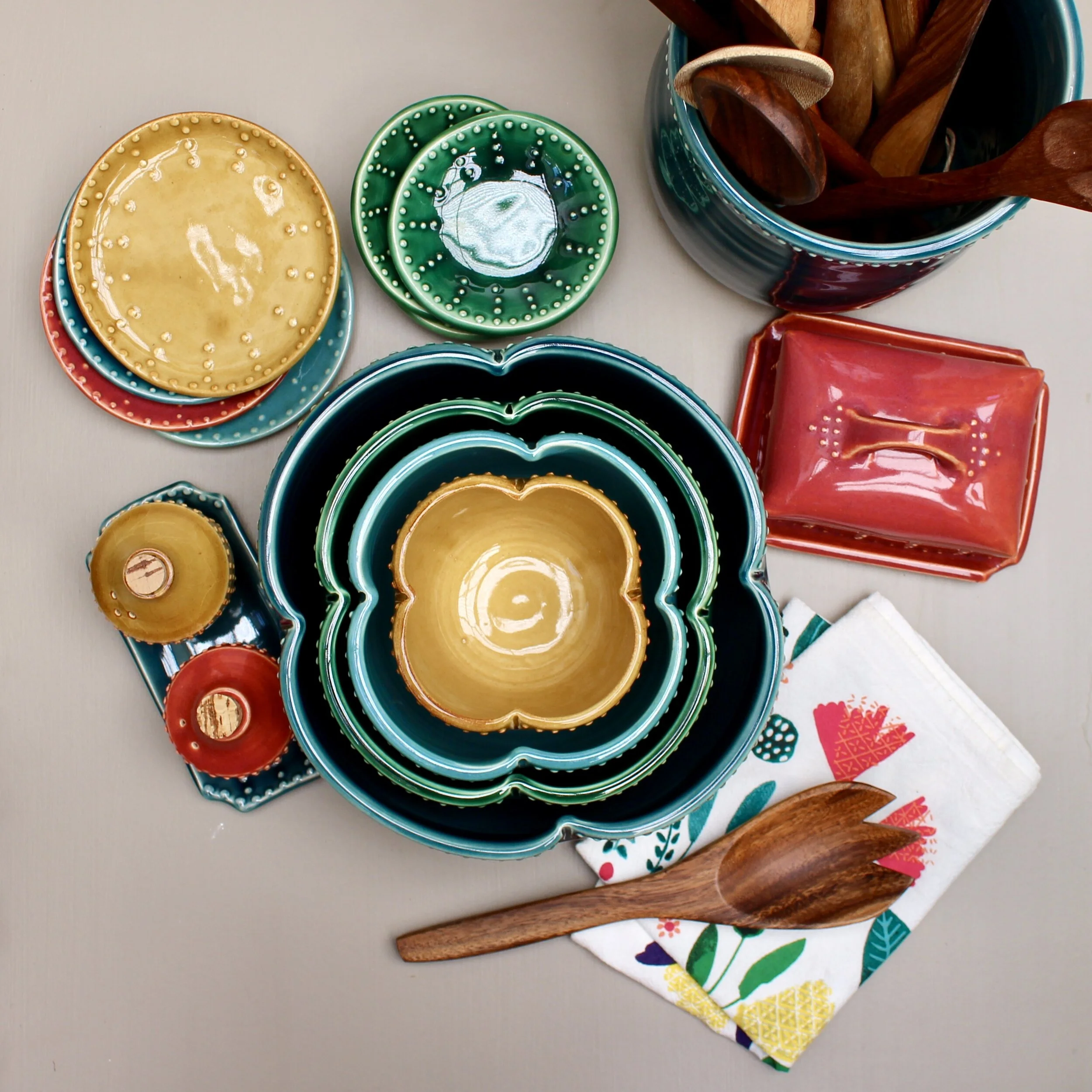 Teardrop Leaf Platter — Back Bay Pottery