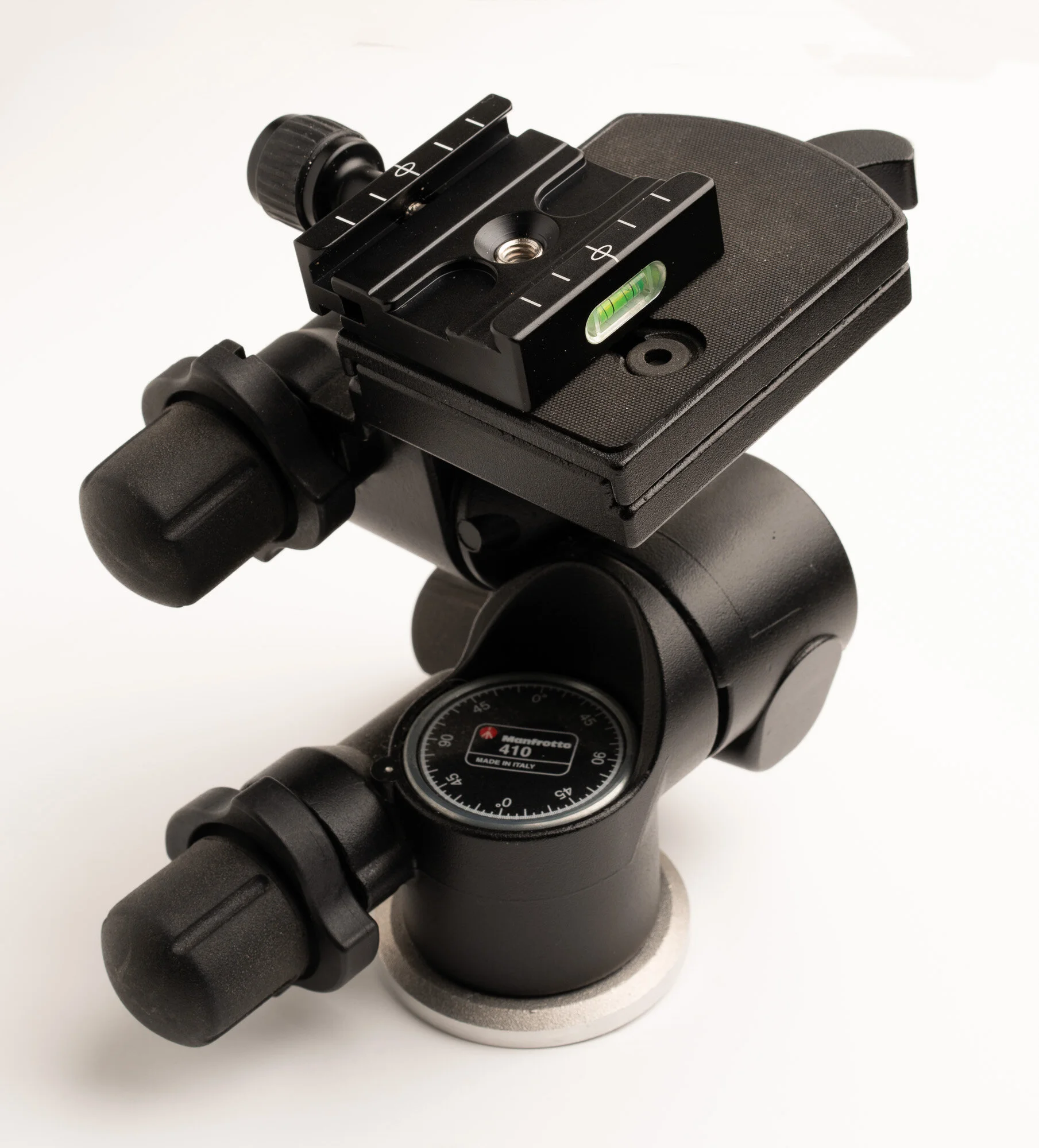 How to Easily & Cheaply Convert a Manfrotto Geared Head to Acra Swiss ...