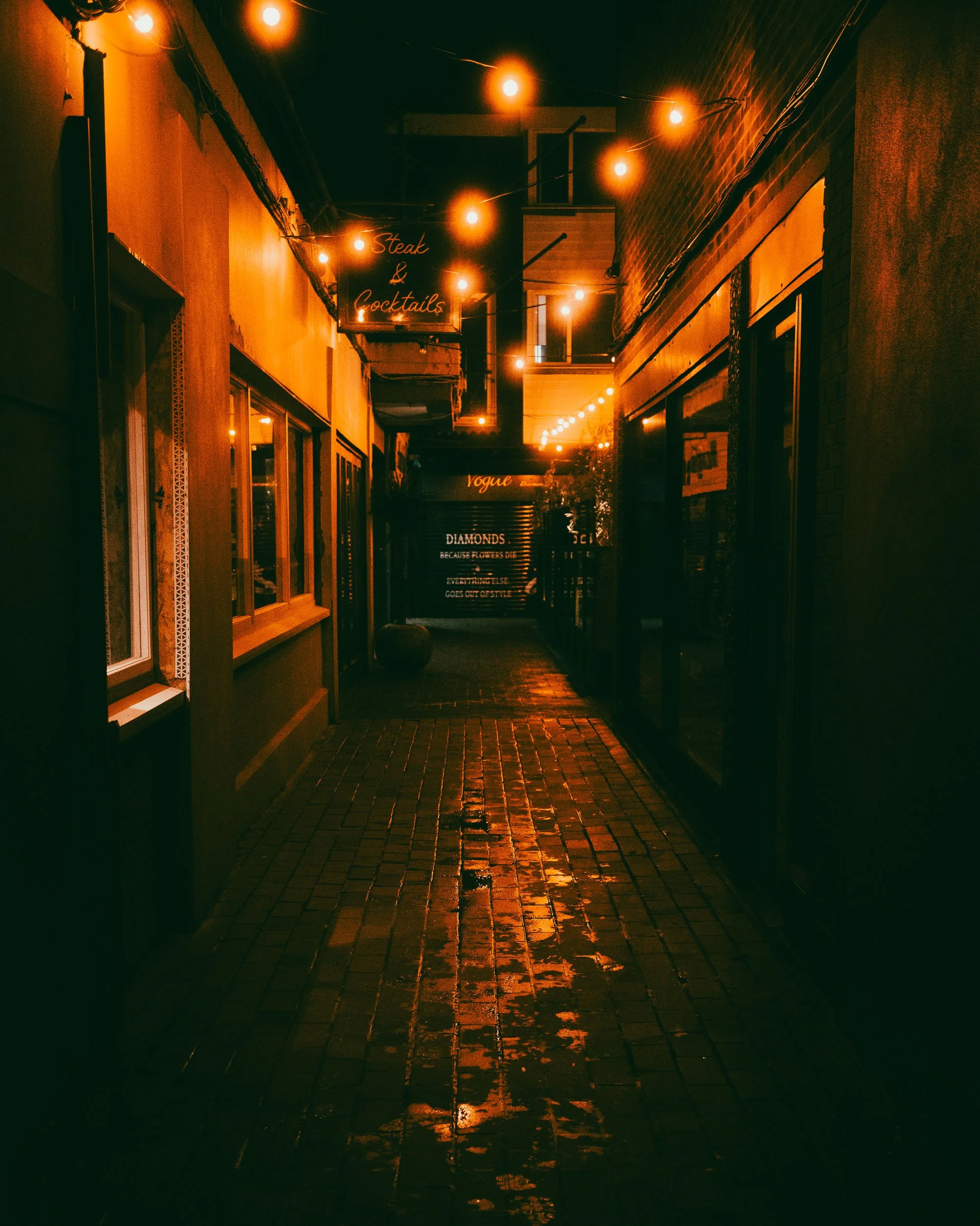 Secret Tips for Atmospheric Night Street Photography Photos — JOE REDSKI
