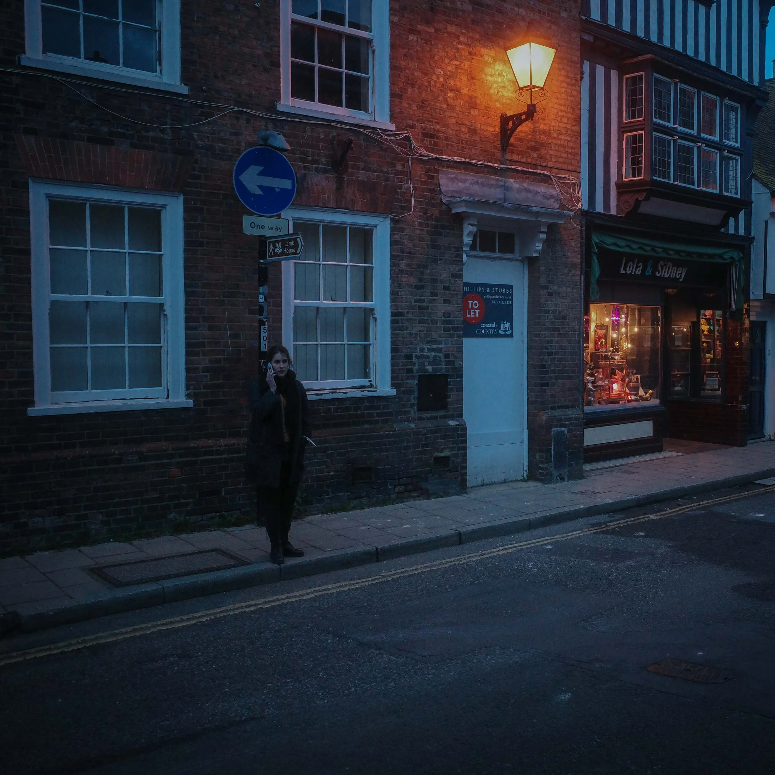 How to Easily Shoot Night Street Photography Images — JOE REDSKI