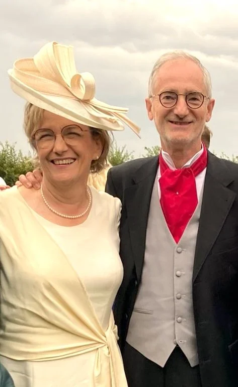 un chapeau de cérémonie sur mesures pour la mariée — Les Chapeaux de ...