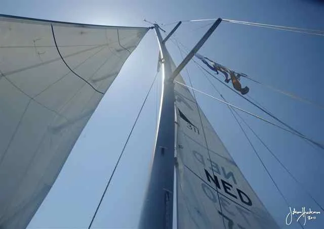 Deck Stepped vs Keel Stepped Mast — Rigging Doctor