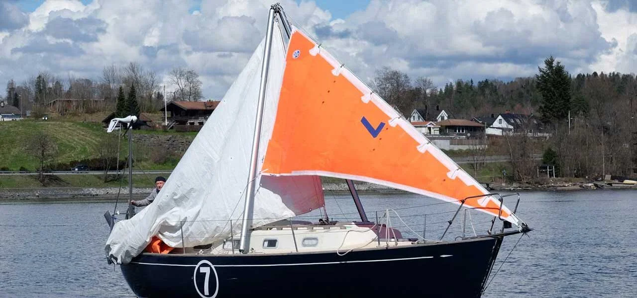 Deck Stepped vs Keel Stepped Mast — Rigging Doctor