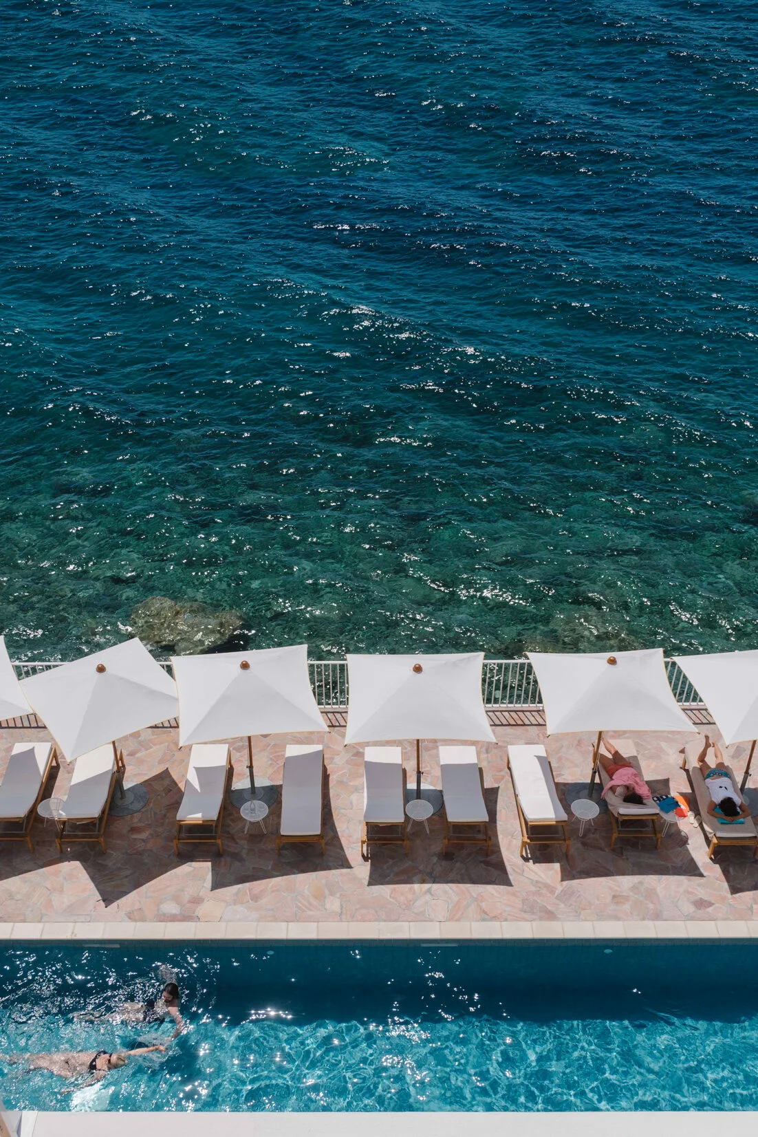 Hotel Les Roches Rouges, Saint Raphael — VIA TOLILA