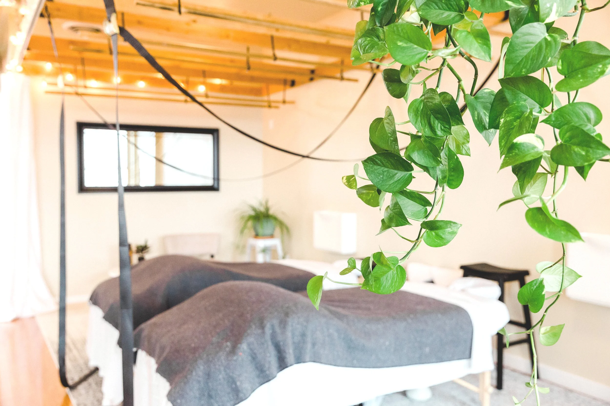 THE SPACE Ashiatsu Deep Tissue Massage