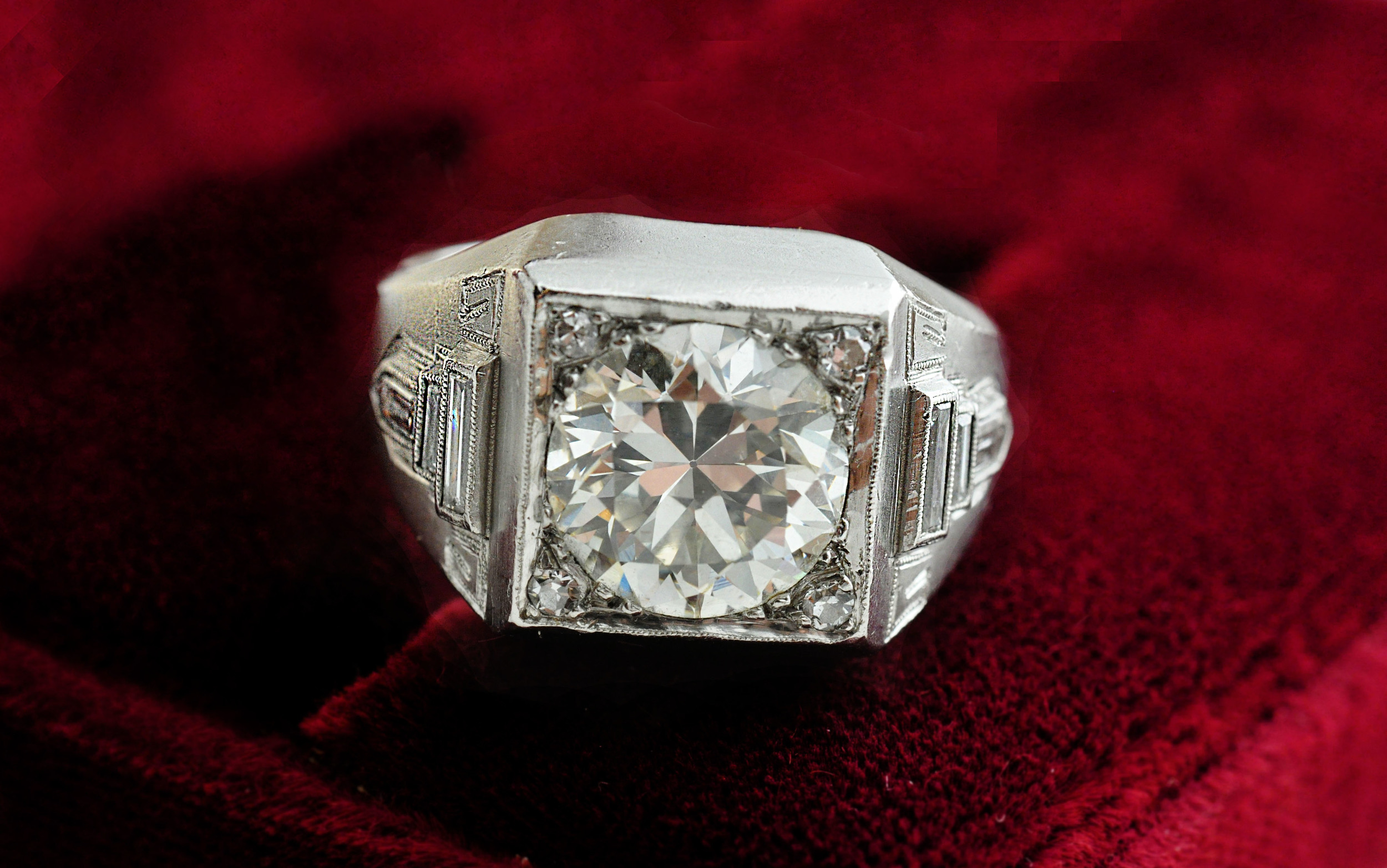 Al Capone's Diamond Pinky Ring — The Capone Collection