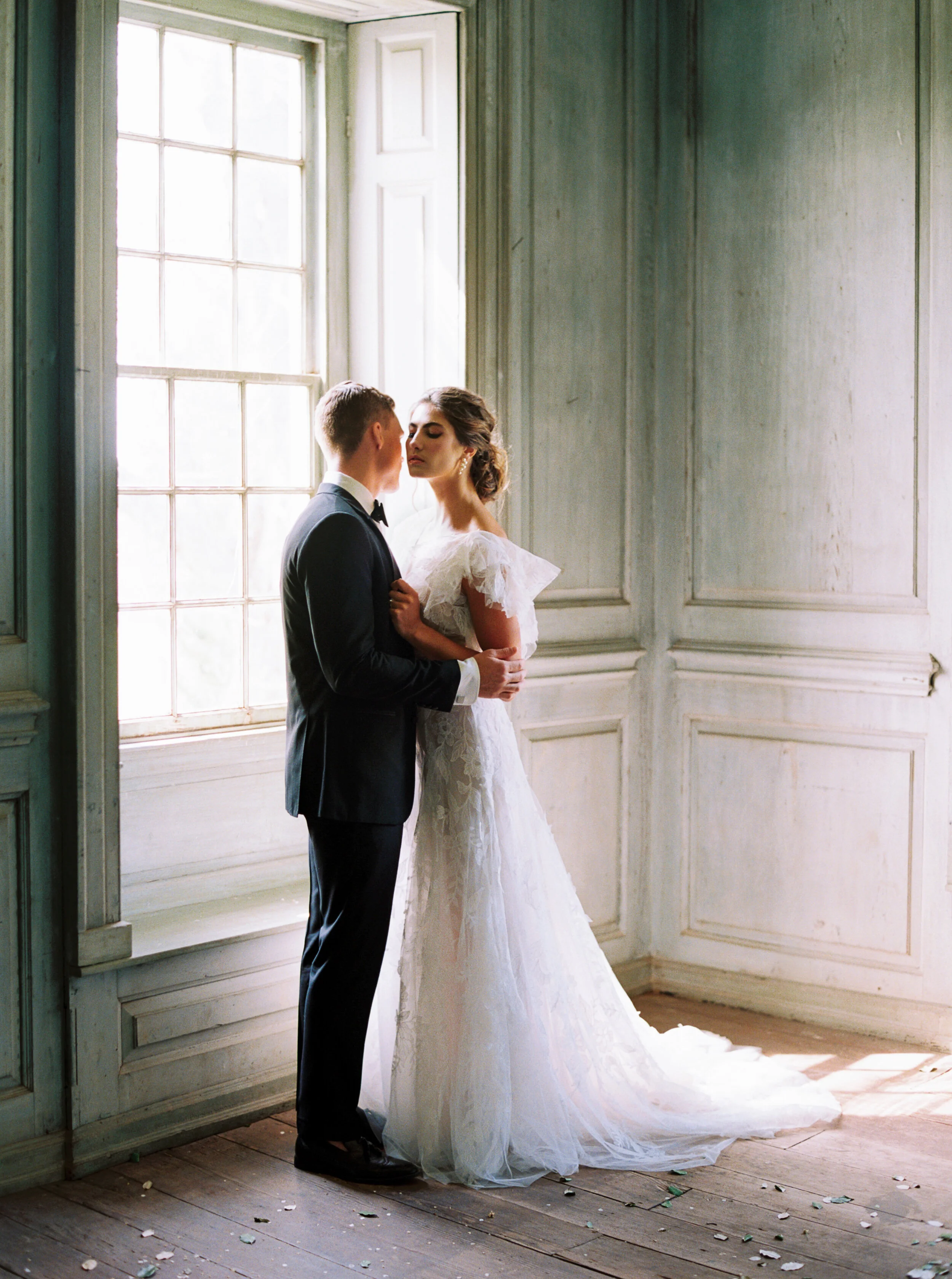 Salubria Manor — Alexia's Bridal Boutique