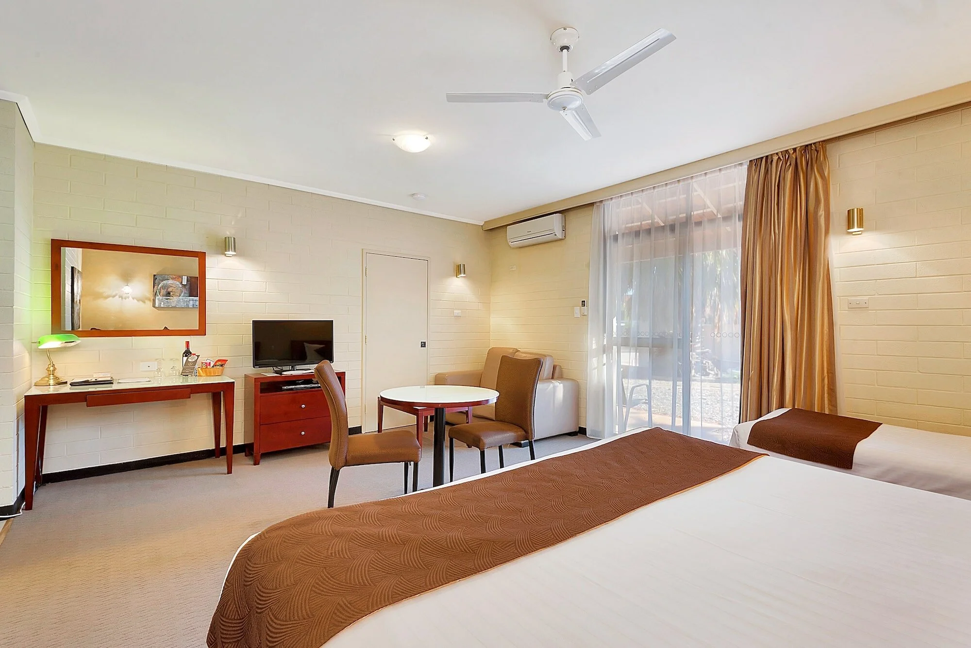 Executive King — Official Site: Comfort Inn Whyalla