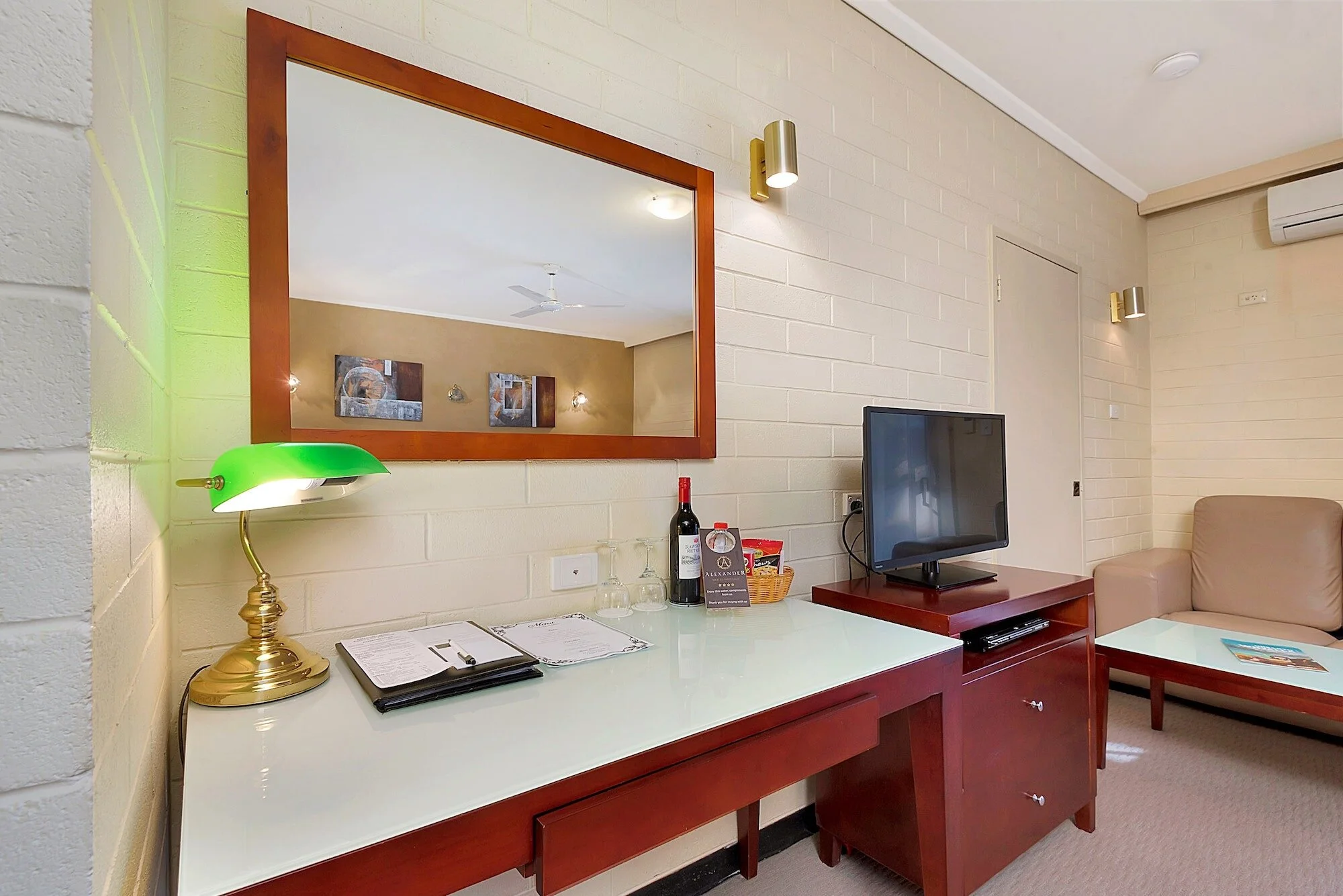 Executive King — Official Site: Comfort Inn Whyalla