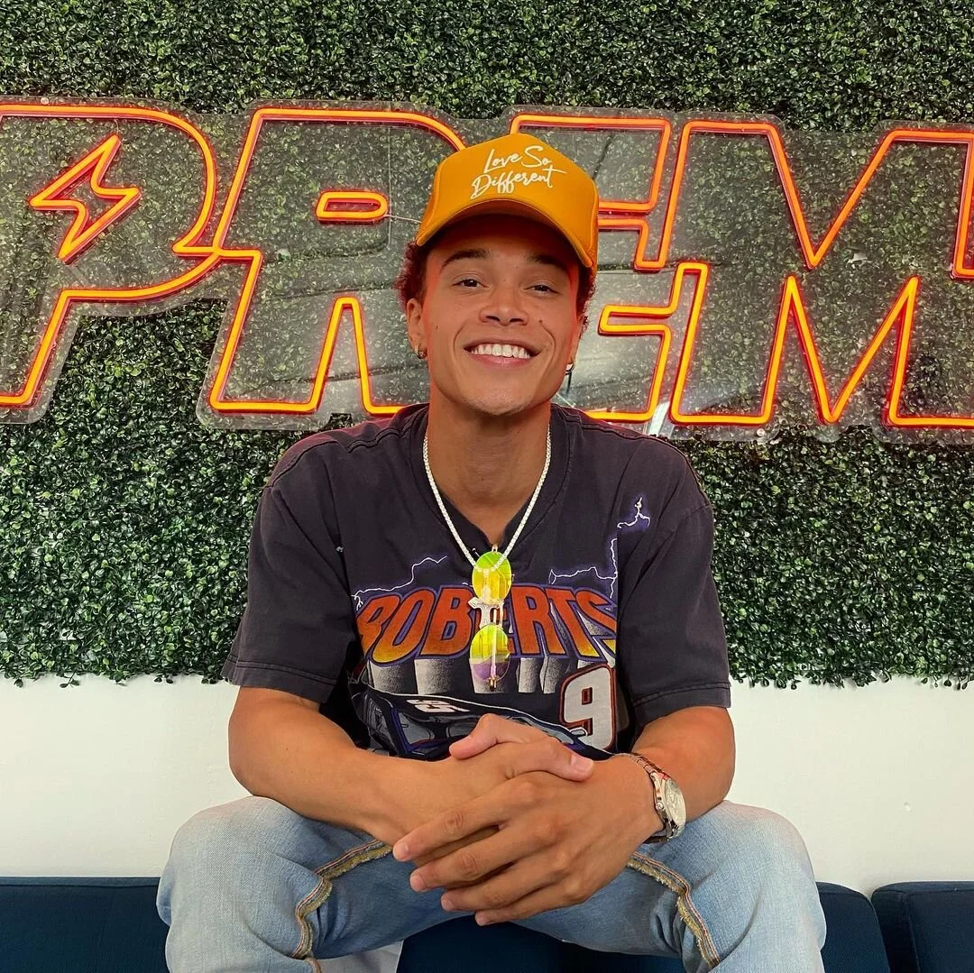 Dana Vaughns Without A Hat