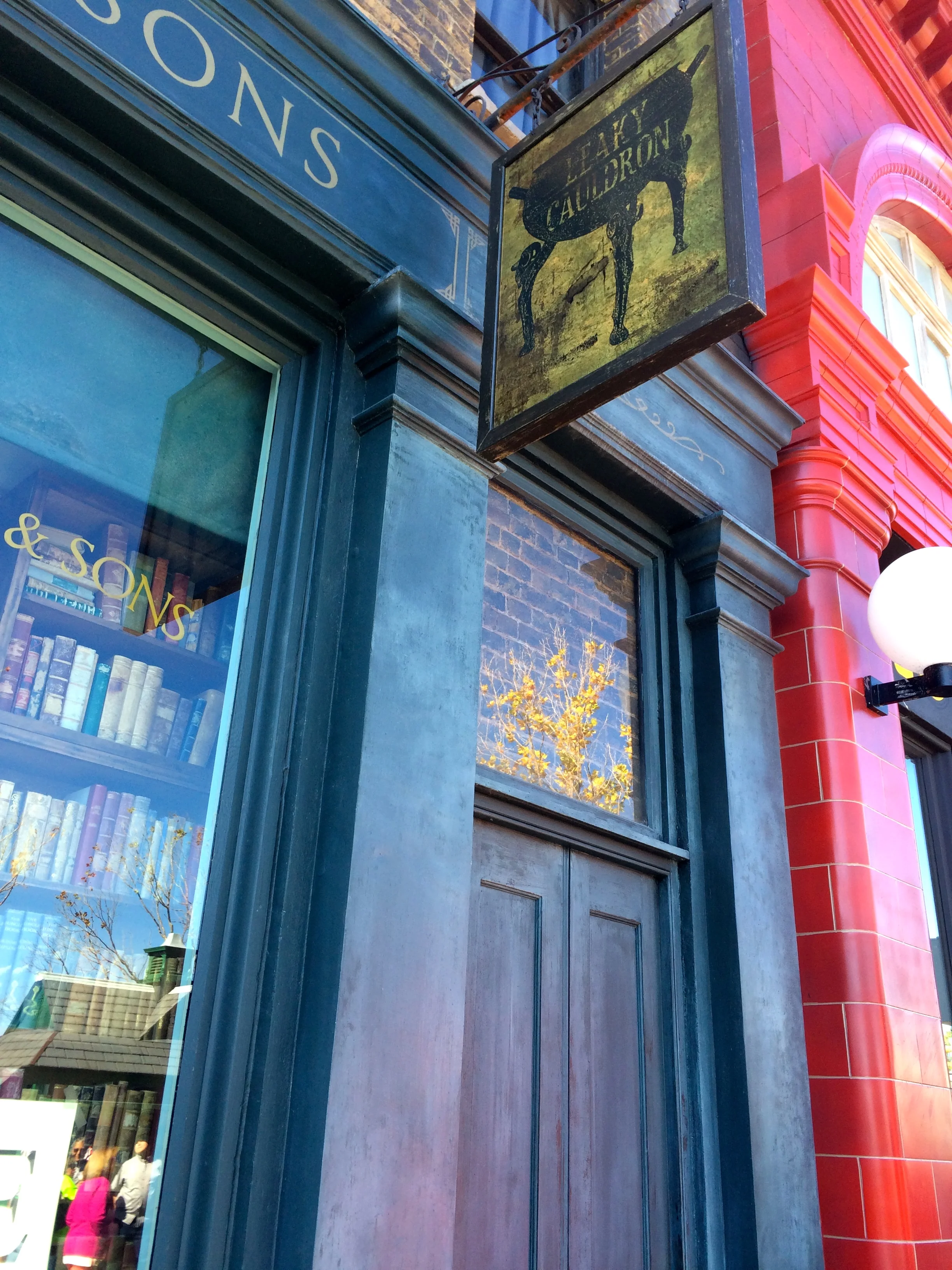 Ultimate Harry Potter World Travel Guide: Diagon Alley — The City Sidewalks