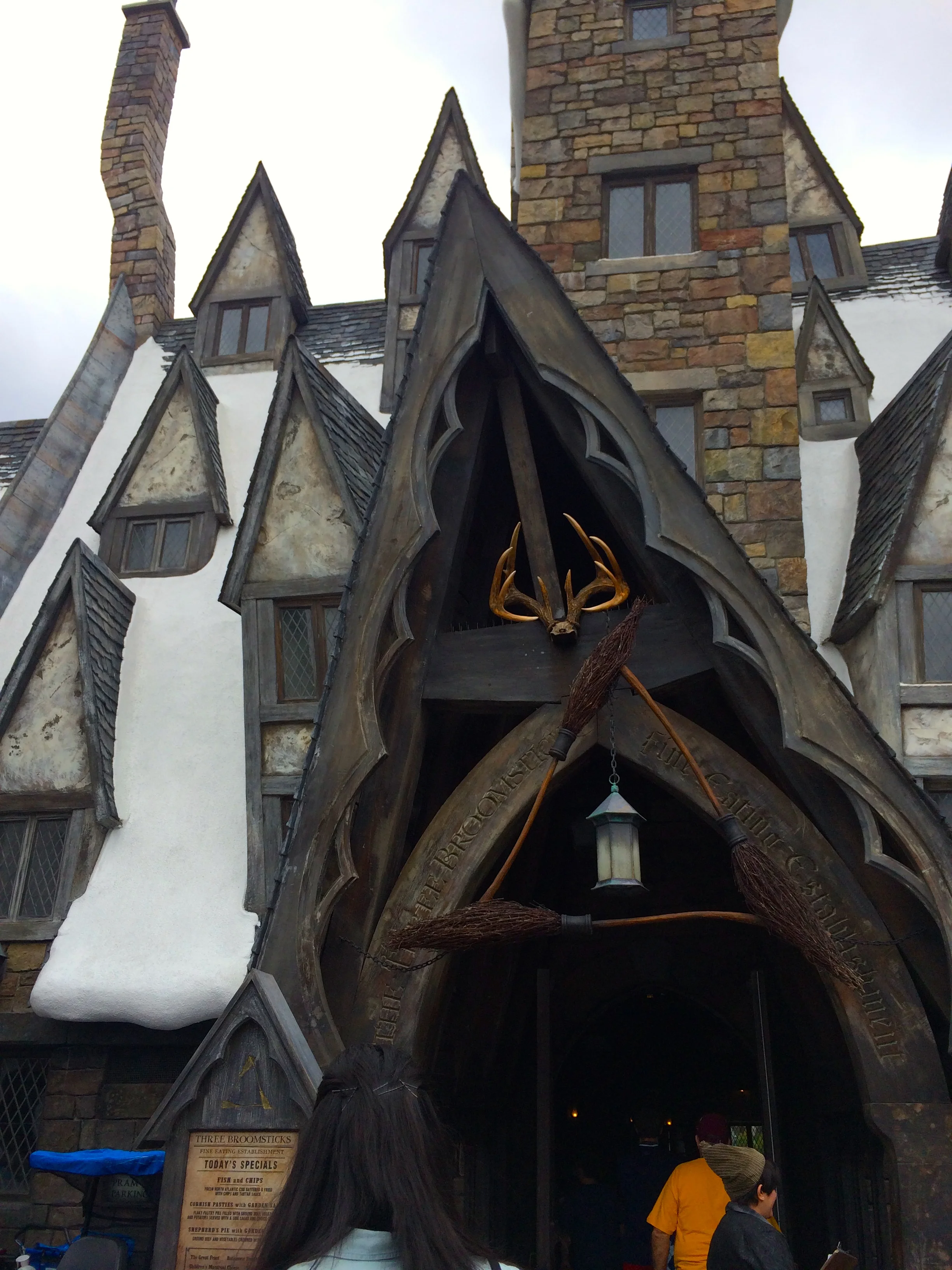 Ultimate Harry Potter World Travel Guide: Hogwarts & Hogsmeade — The ...