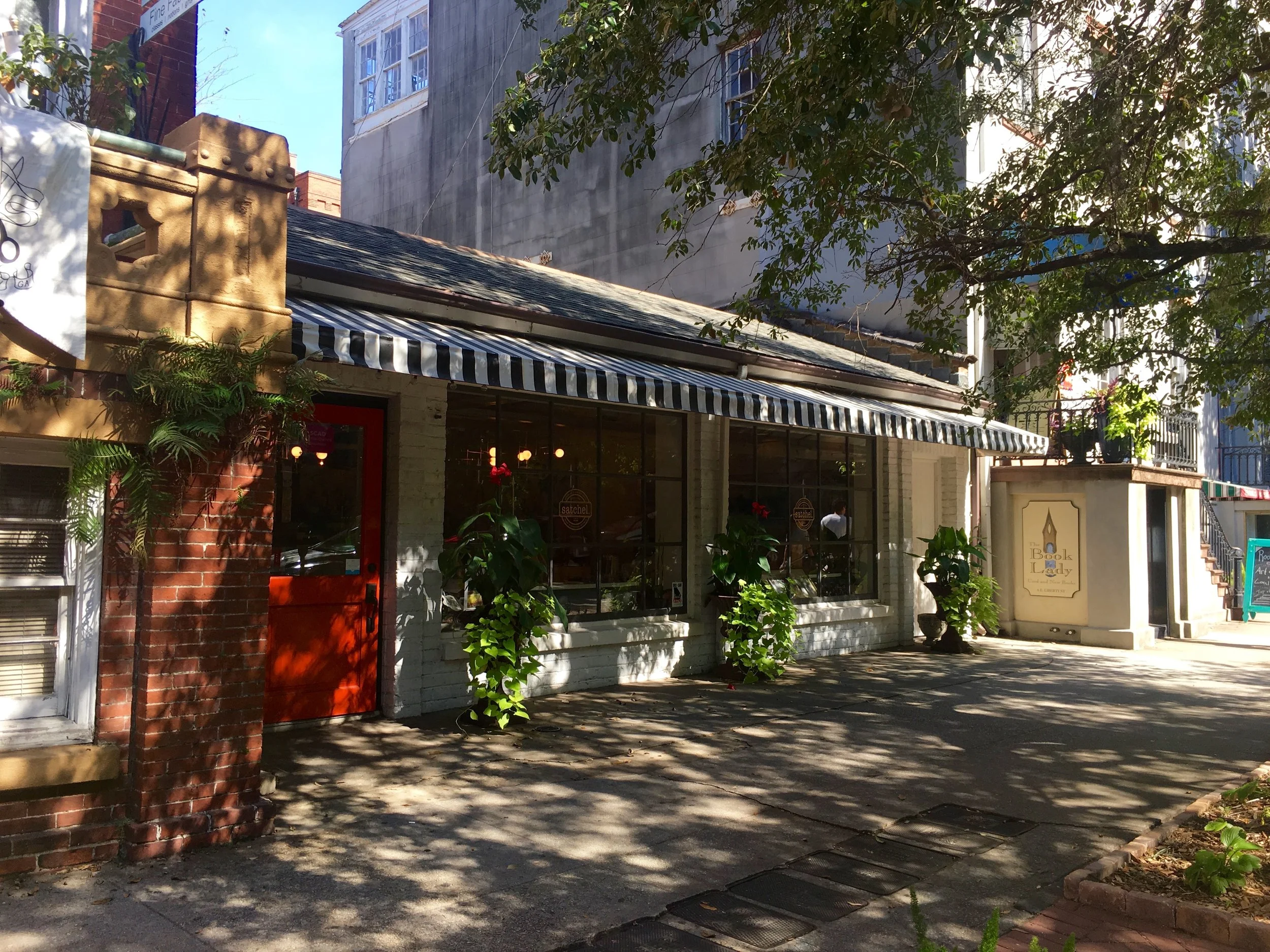 3 Self-Guided Walking Tours of Savannah — The City Sidewalks
