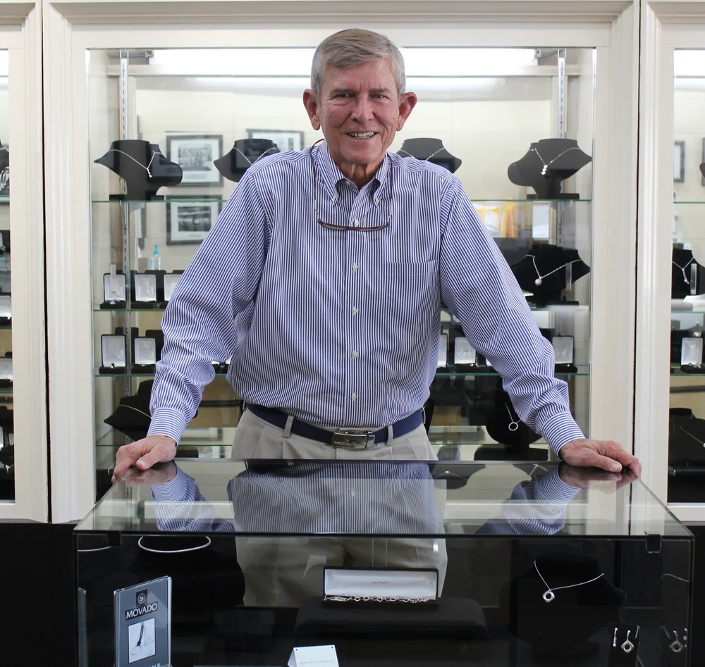 Our Team — Arthur Yates and Son Jewelers - Top Buyers of Gold Jewelry ...