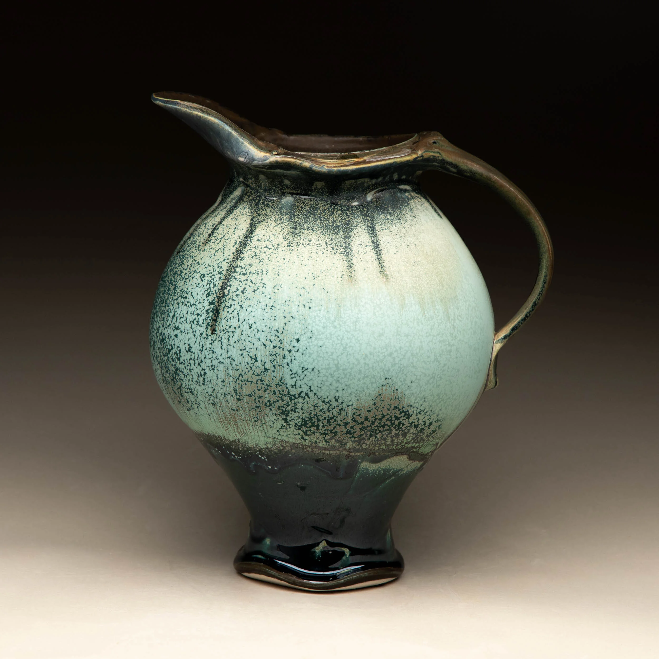 Pitchers Md/Lg — Steven Hill Pottery