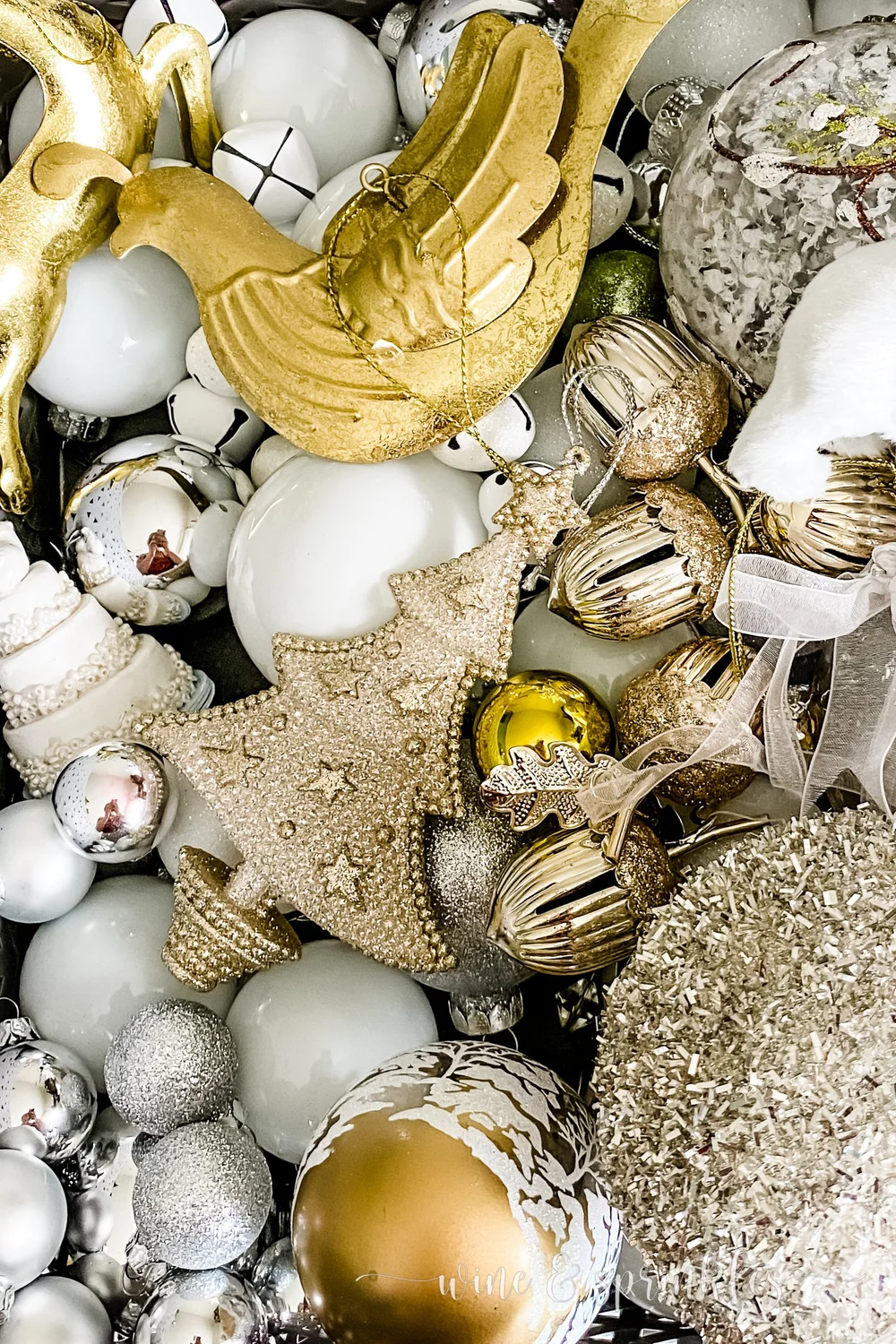 Christmas Tree Decorating 101: The Guide to Trimming Trees for the ...