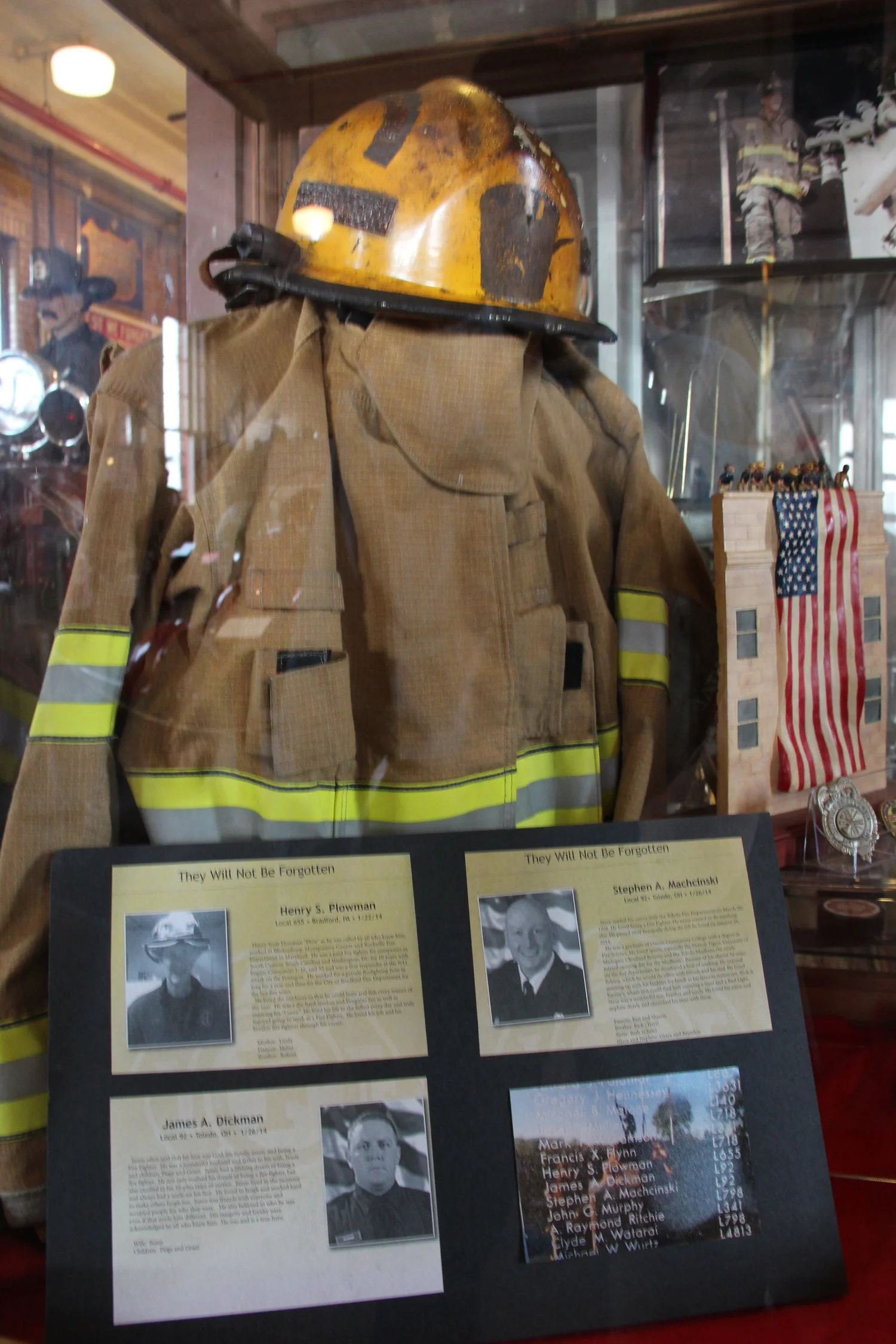 Exhibits — THE Toledo Firefighters Museum is open saturday noon - 4