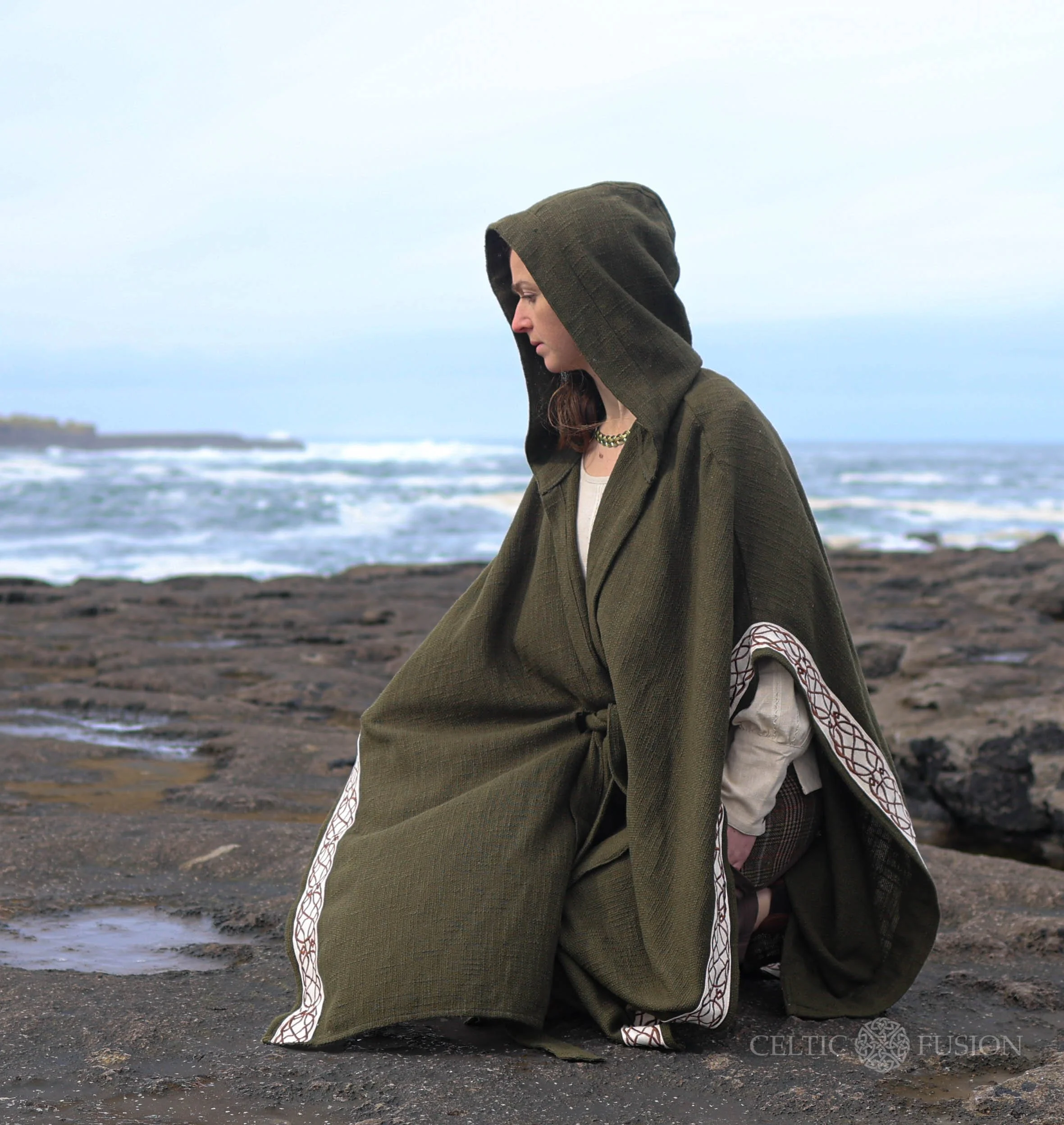 Green Hooded Celtic Cape in Irish Ruana Style — Celtic Fusion ...