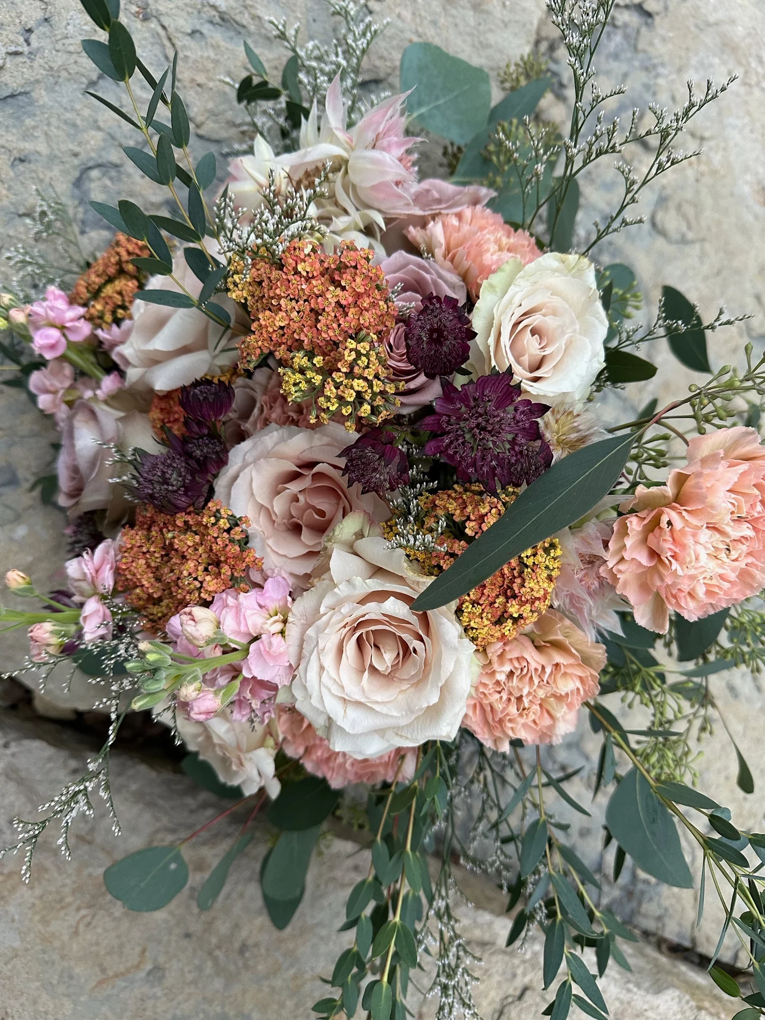 Clover and Honey—Clover and Honey floral blog with tips and flower stories.