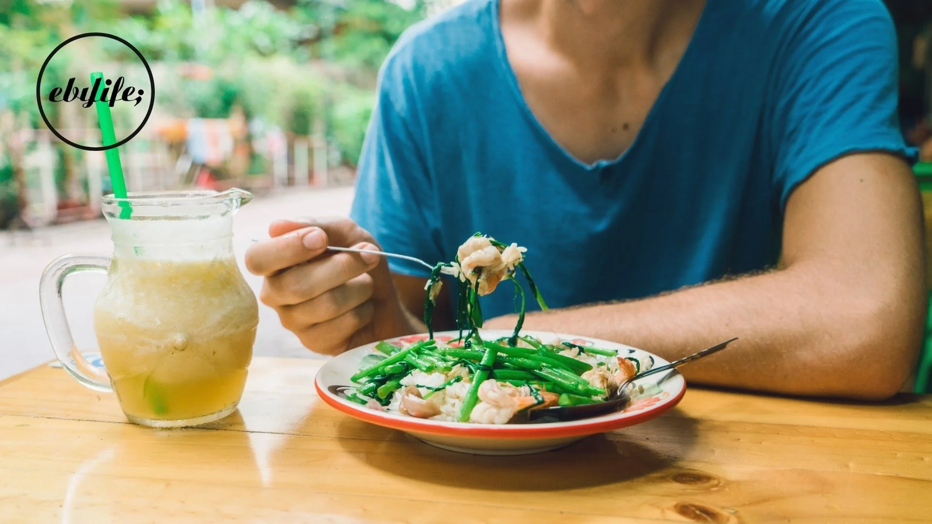 What to Eat and Supplement While Marathon Training | Ebylife | Personal ...