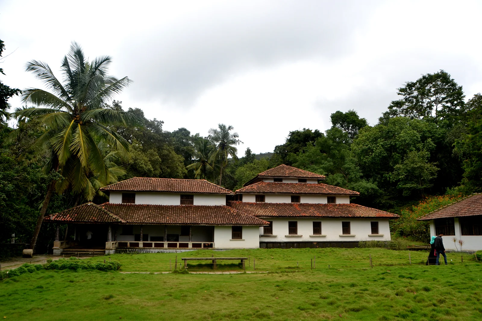 Karnataka Kavi: Kuvempu of Kuppalli — Nagar Nagar