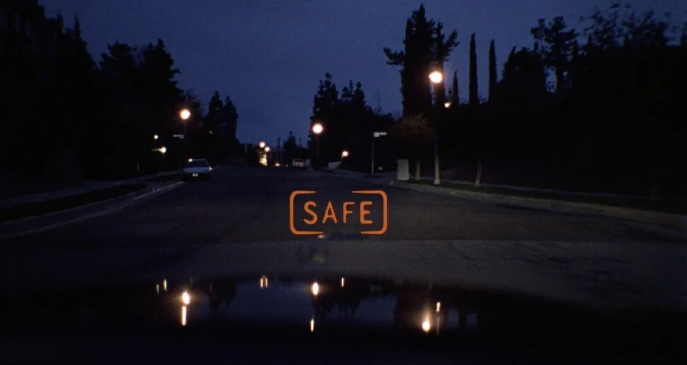 Safe (1995) — Set-Jetter